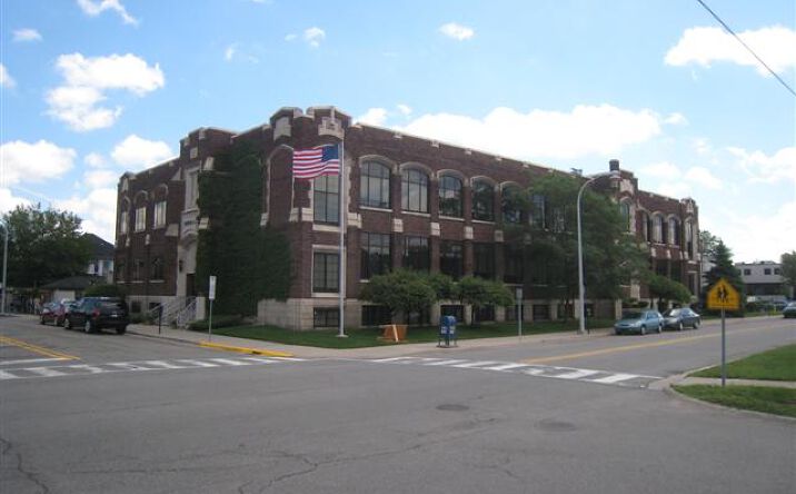 333 W 7th St, Royal Oak, MI 48067 | Crexi.com