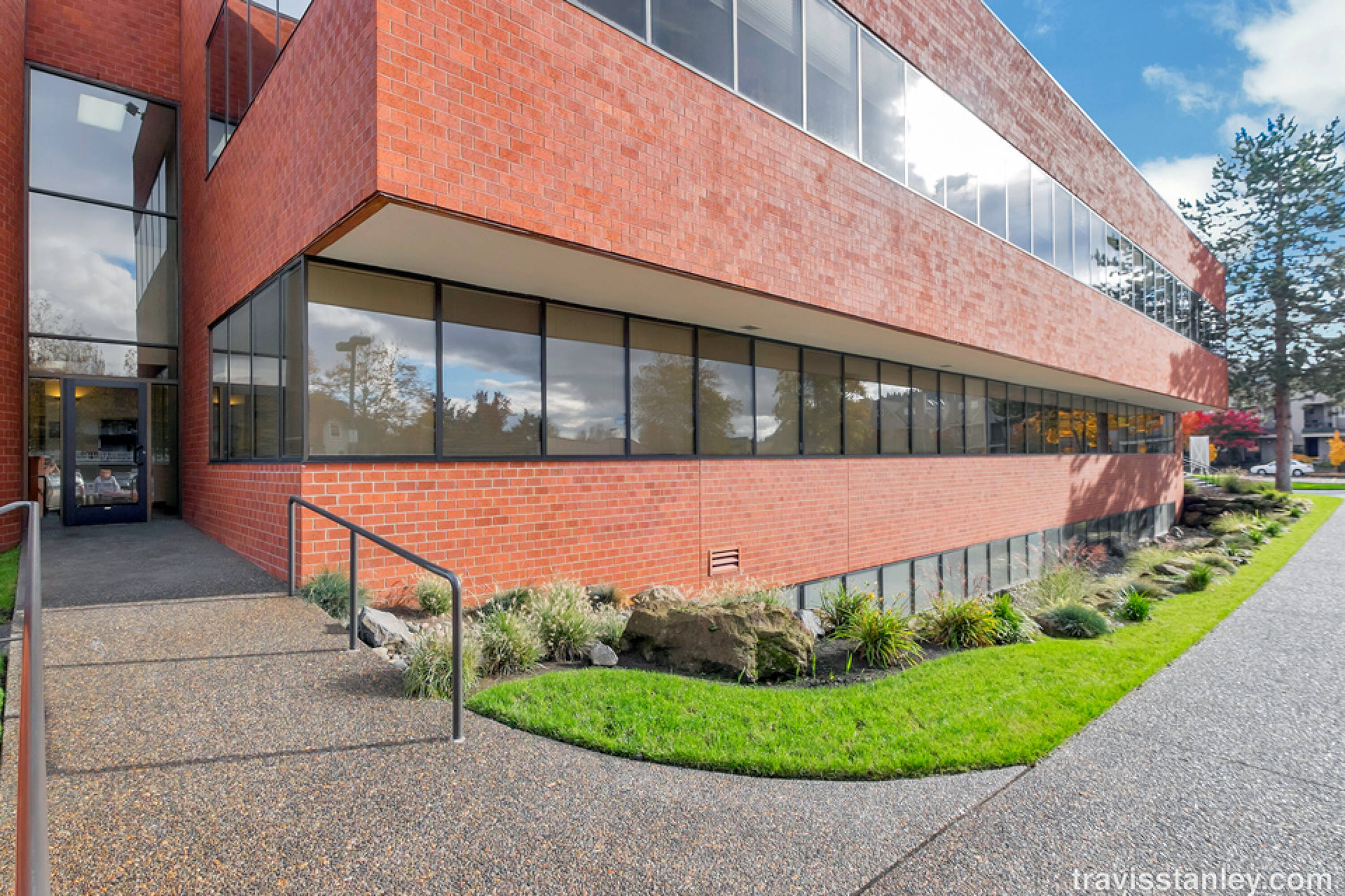 501 NE Hood Ave, Gresham, OR 97030 | Crexi.com