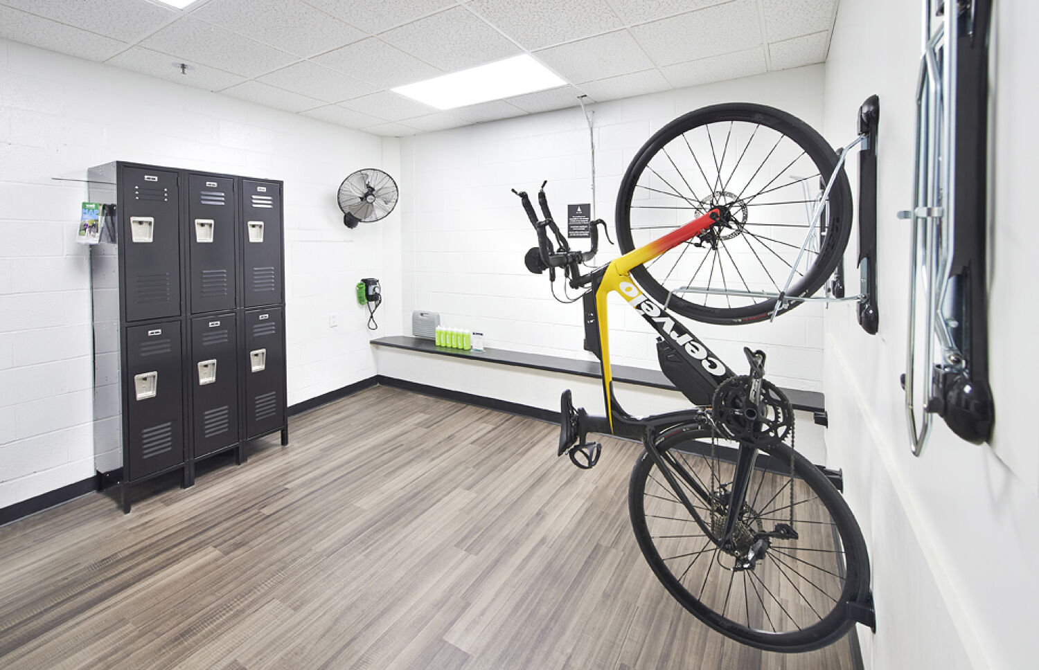 231 S Bemiston Ave, St. Louis, MO 63105 | Crexi.com