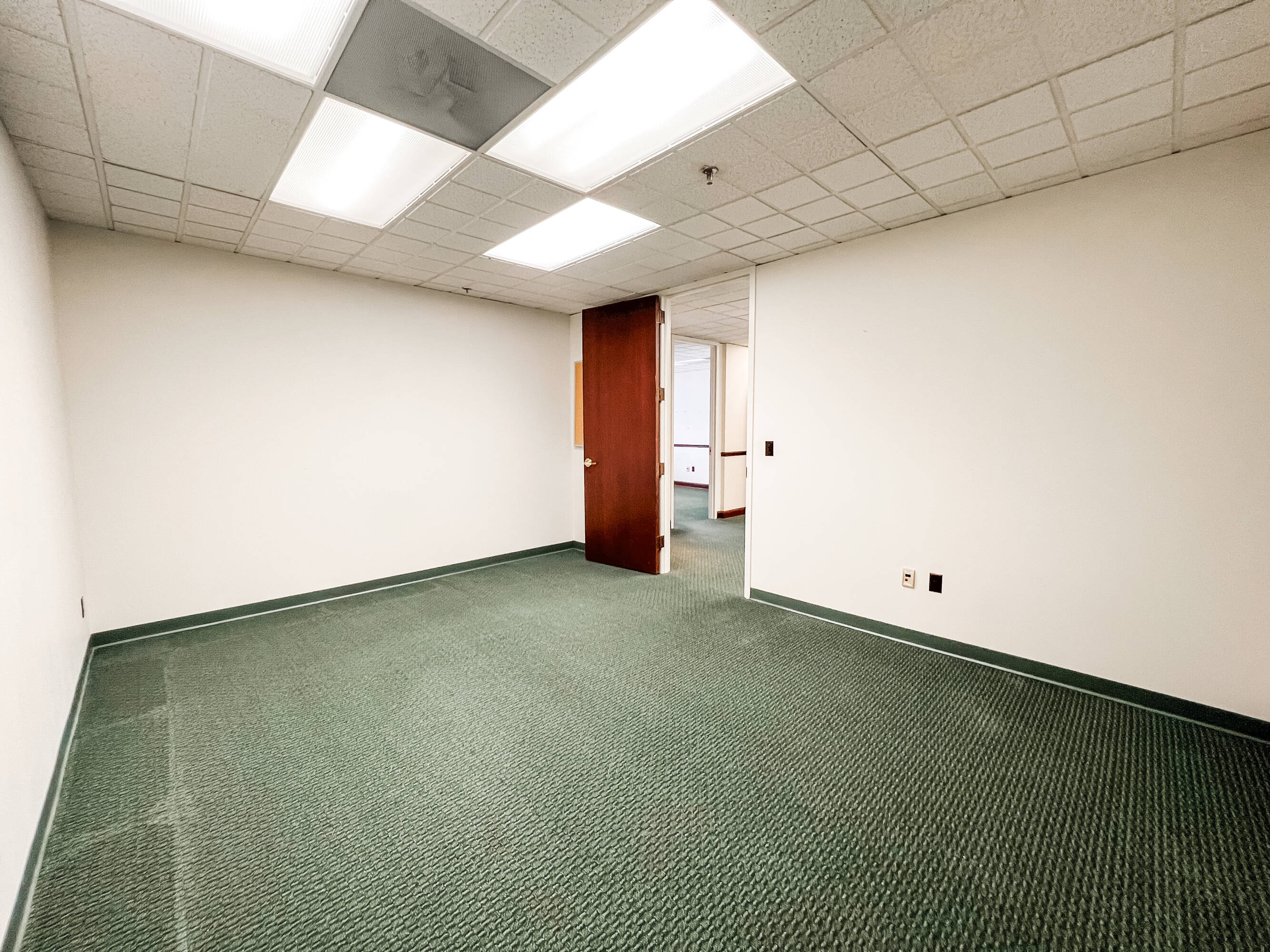 231 S Bemiston Ave, St. Louis, MO 63105 | Crexi.com