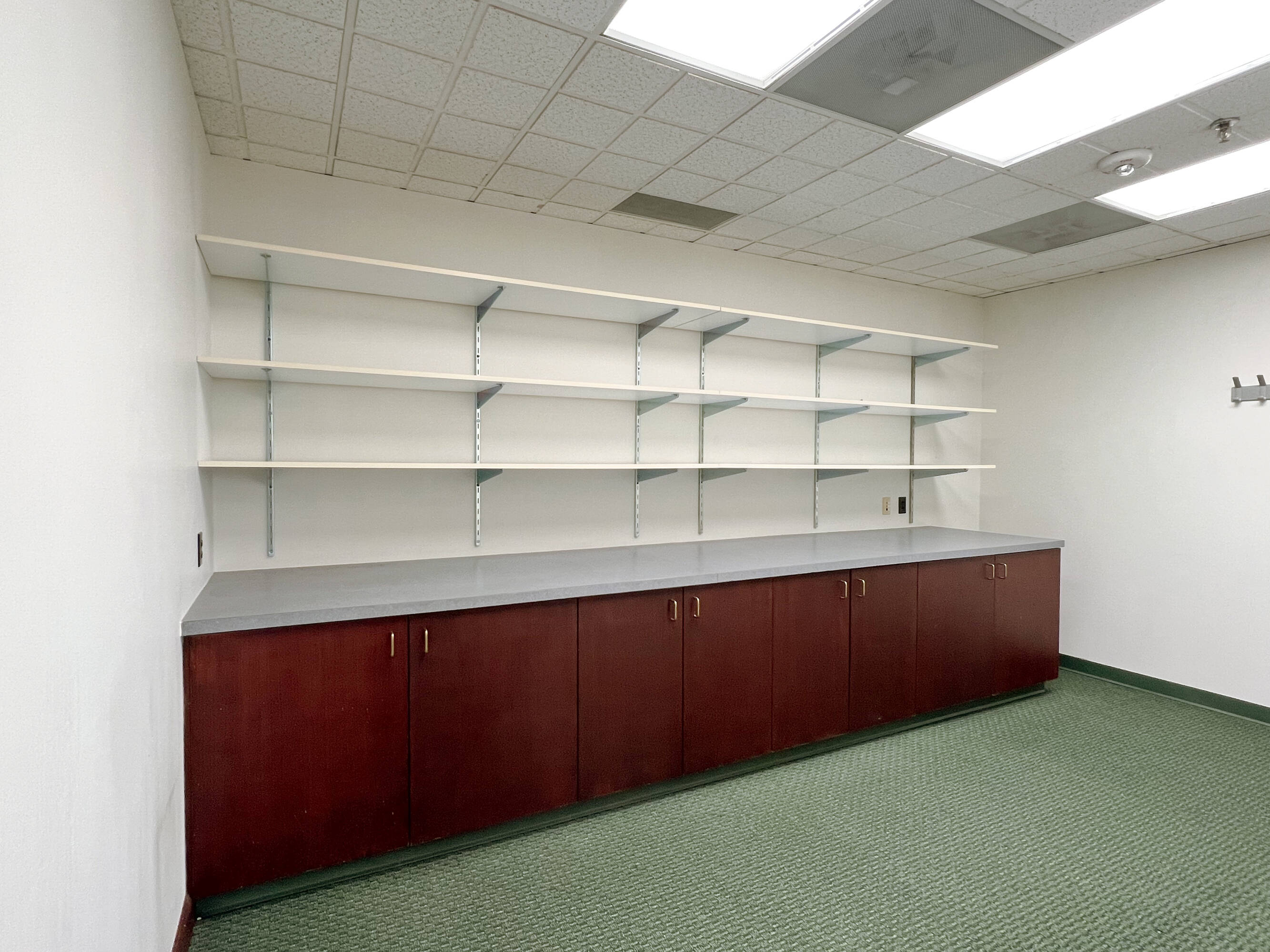 231 S Bemiston Ave, St. Louis, MO 63105 | Crexi.com