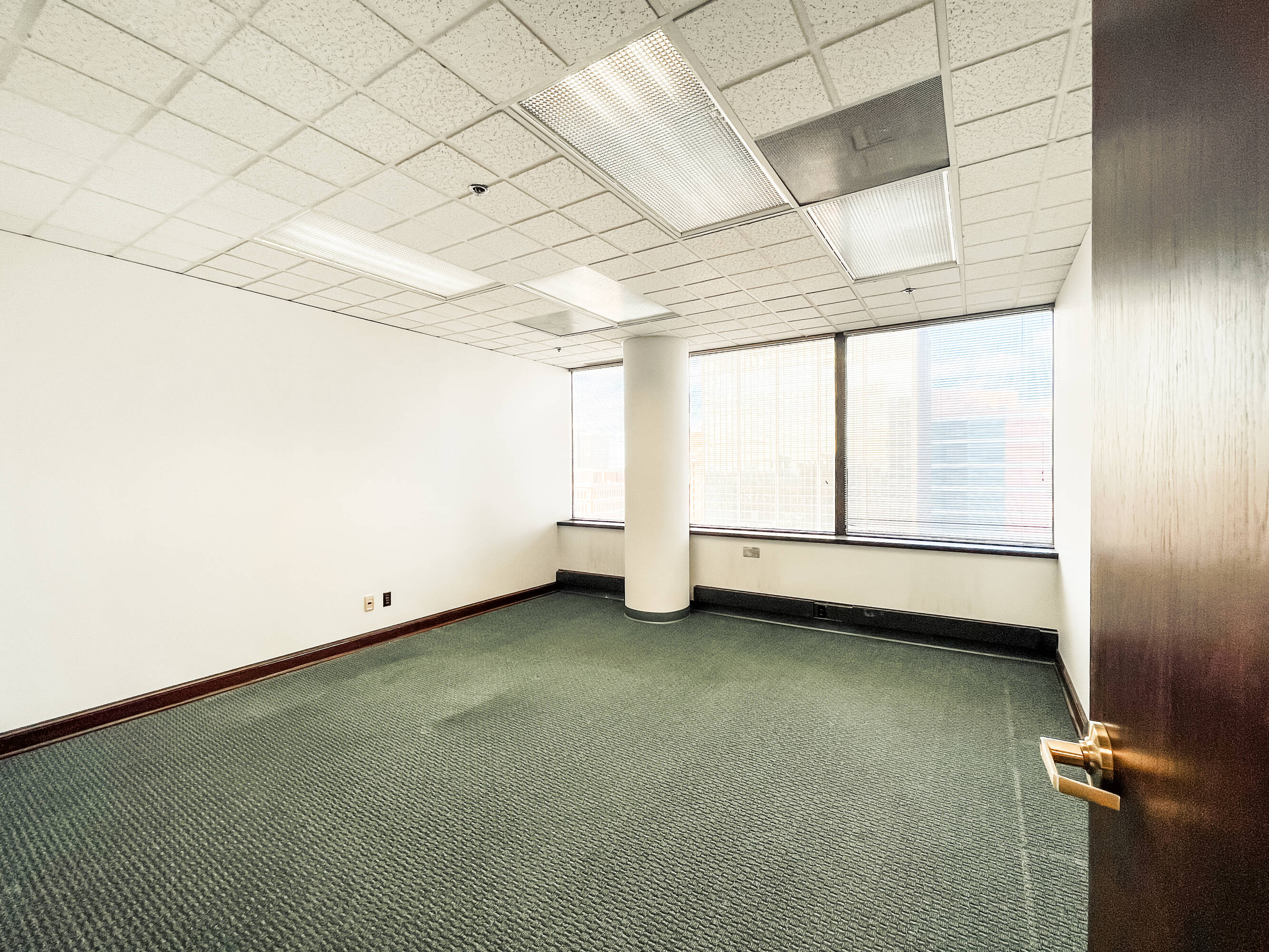 231 S Bemiston Ave, St. Louis, MO 63105 | Crexi.com