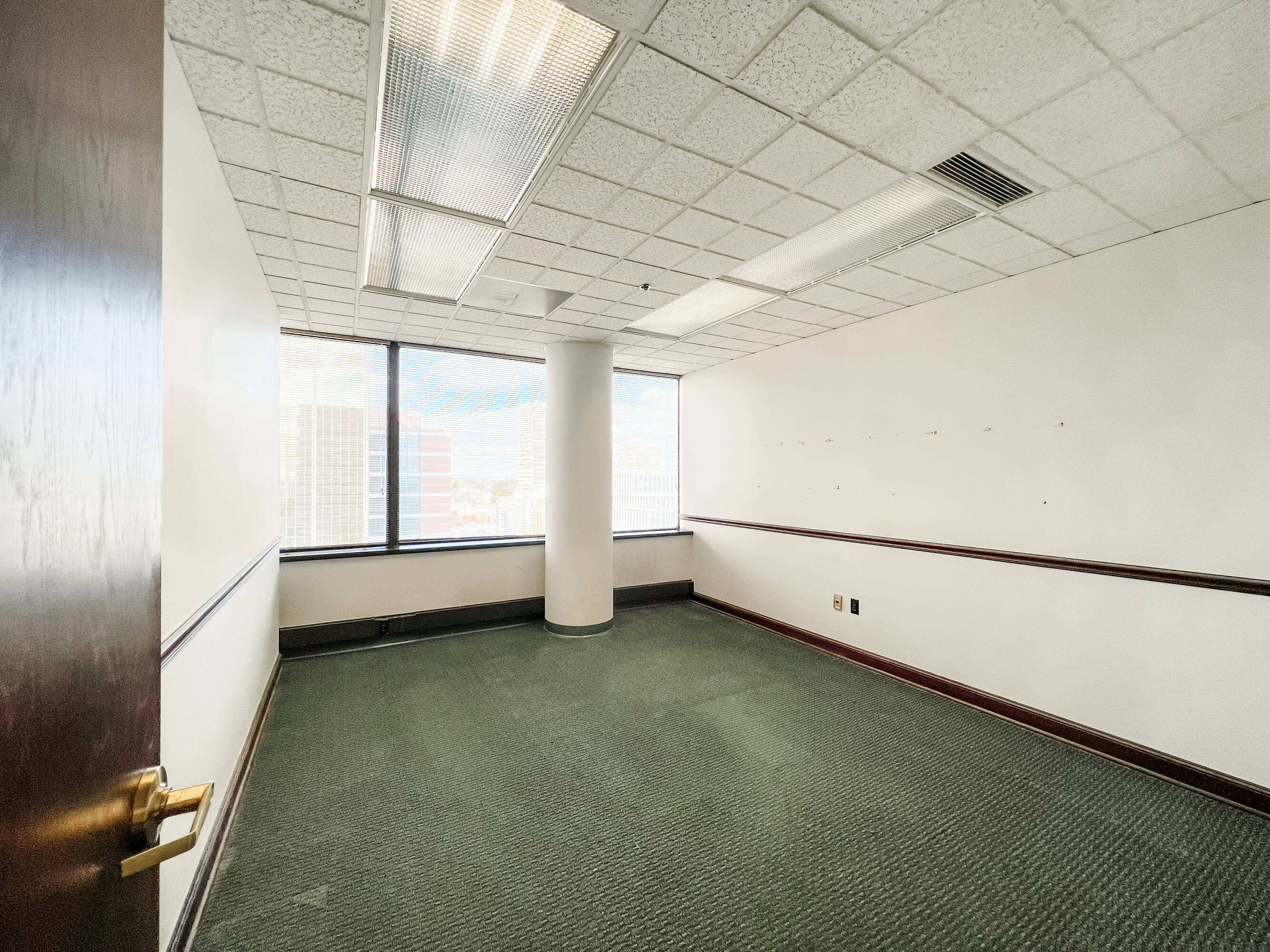 231 S Bemiston Ave, St. Louis, MO 63105 | Crexi.com