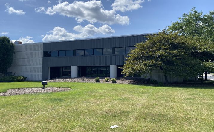 6601-6671 W Mill Rd, Milwaukee, WI 53218 | Crexi.com