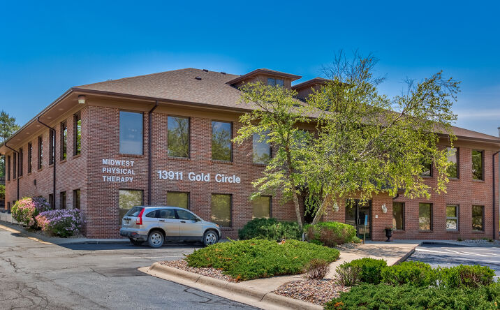 13911 Gold Cir, Omaha, NE 68144 | Crexi.com