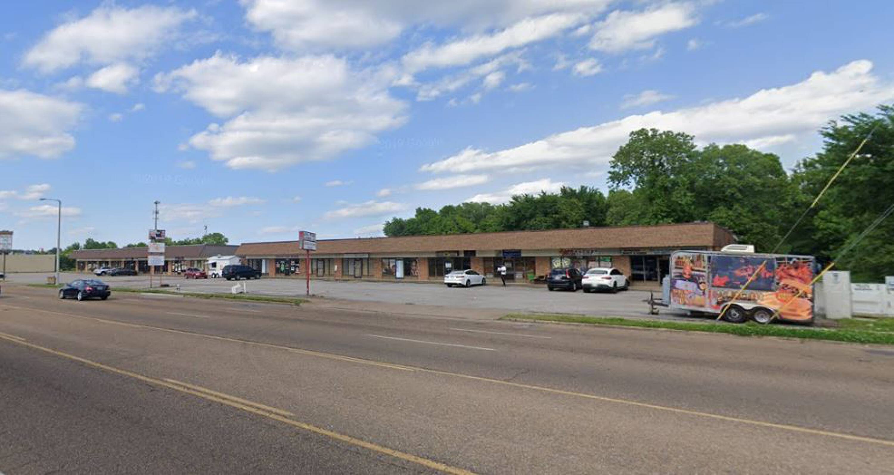 3698 S MENDENHALL RD Memphis TN 38115-4801 APN: 09-3400-0-0287 | Crexi.com