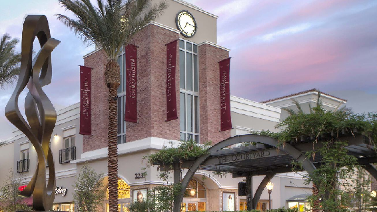 The District at Green Valley (Elephant Bar), Henderson, NV 89052 ...