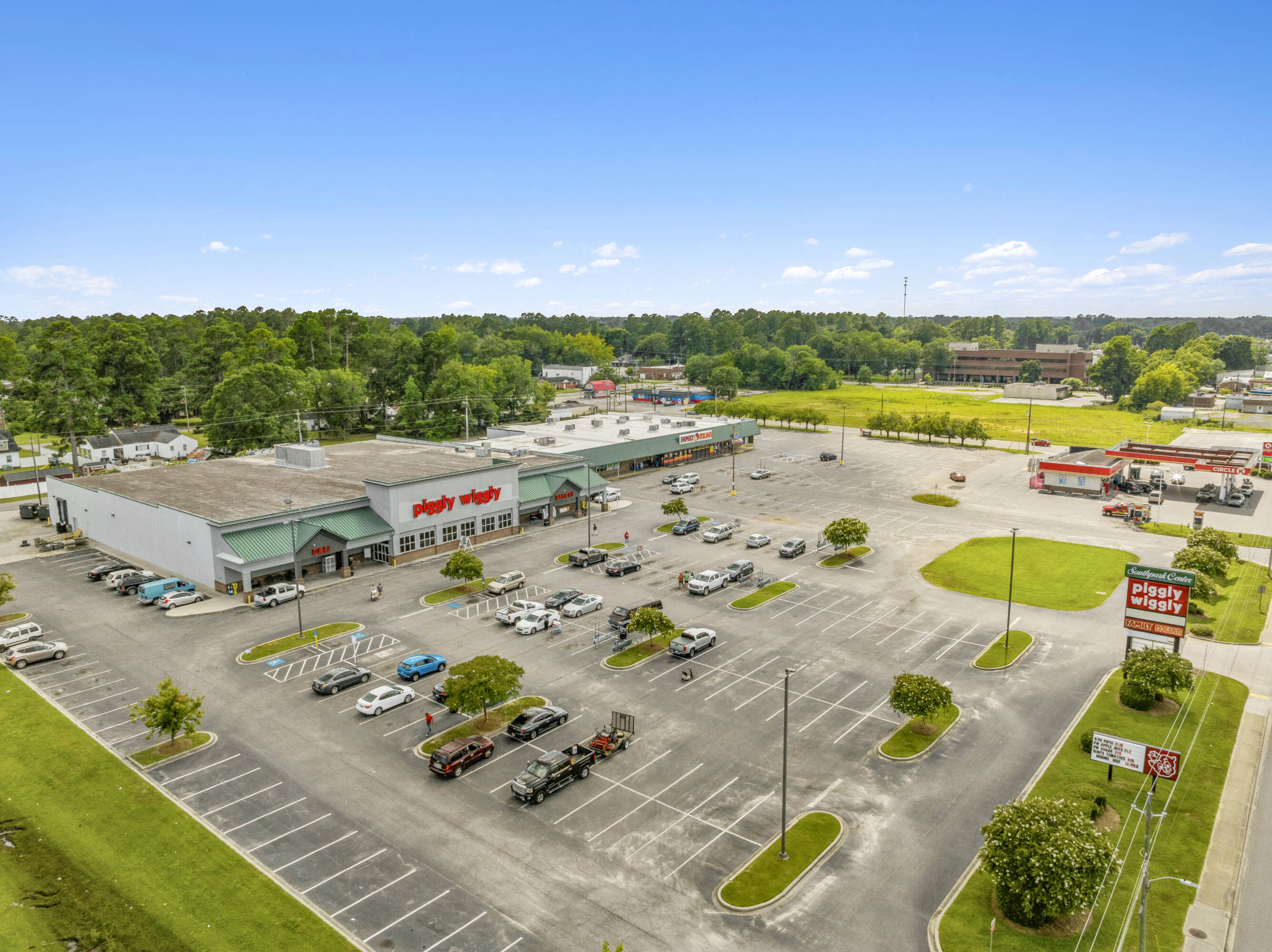 206 E McIntyre St, Mullins, SC 29574 | Crexi.com