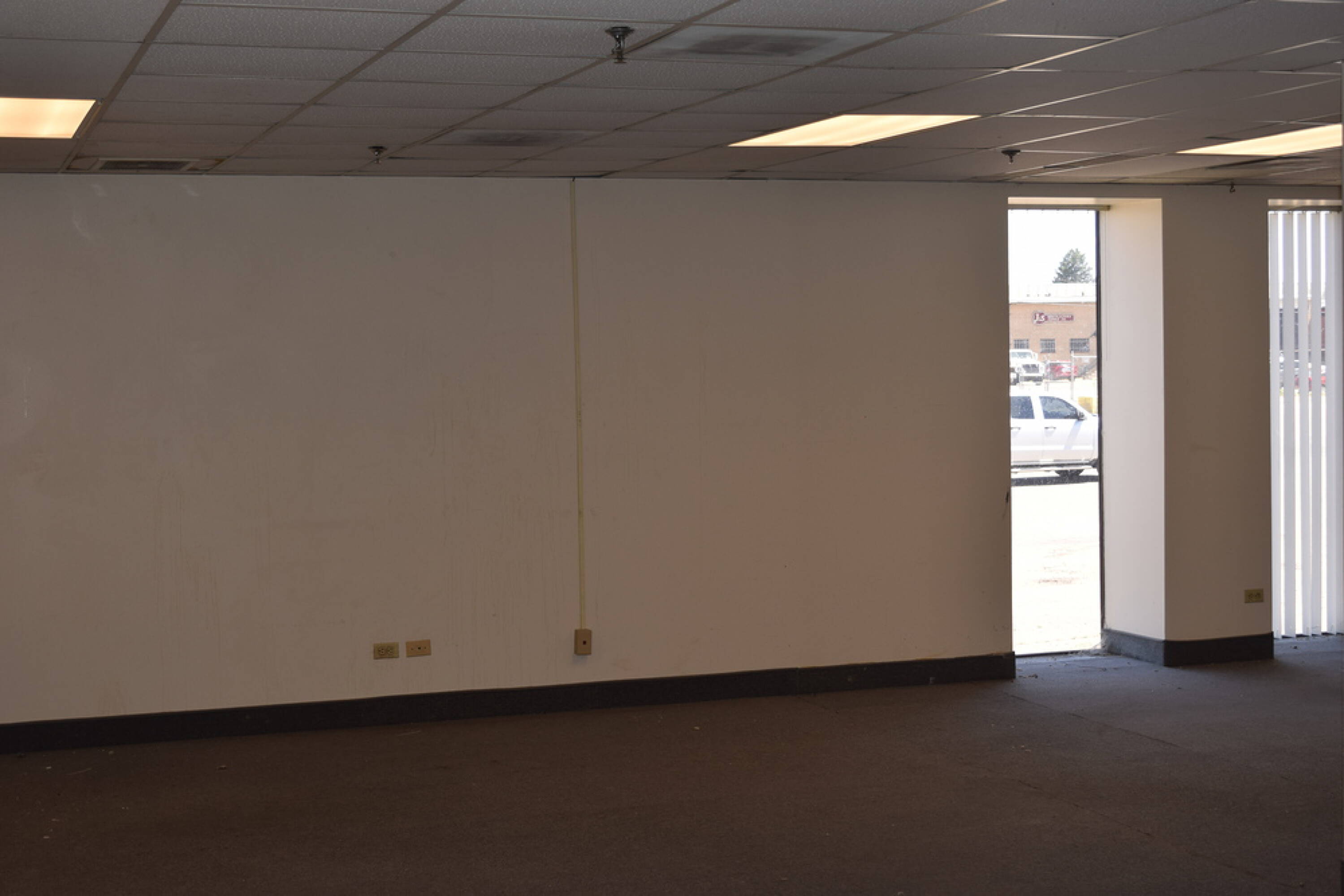 5200 Smith Rd, Denver, CO 80216 | Crexi.com