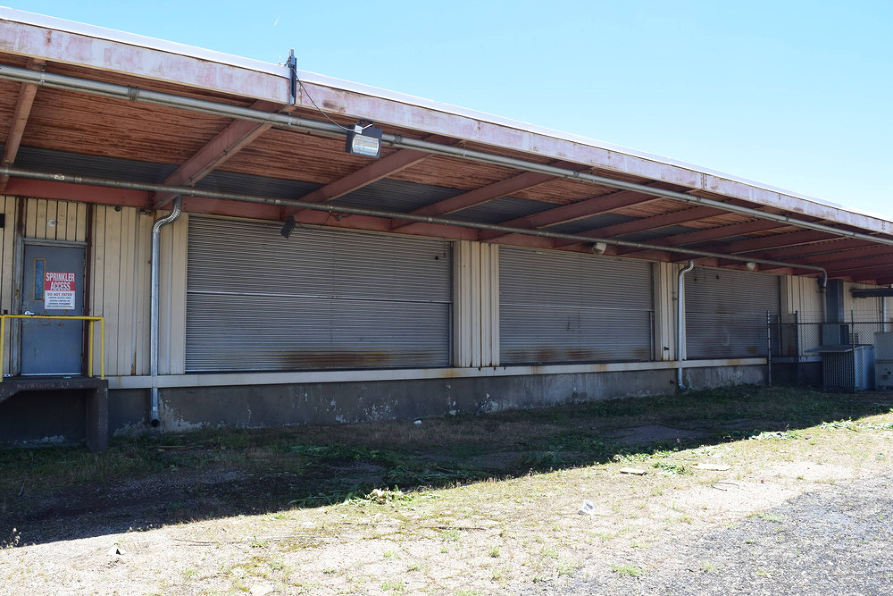 5200 Smith Rd, Denver, CO 80216 | Crexi.com