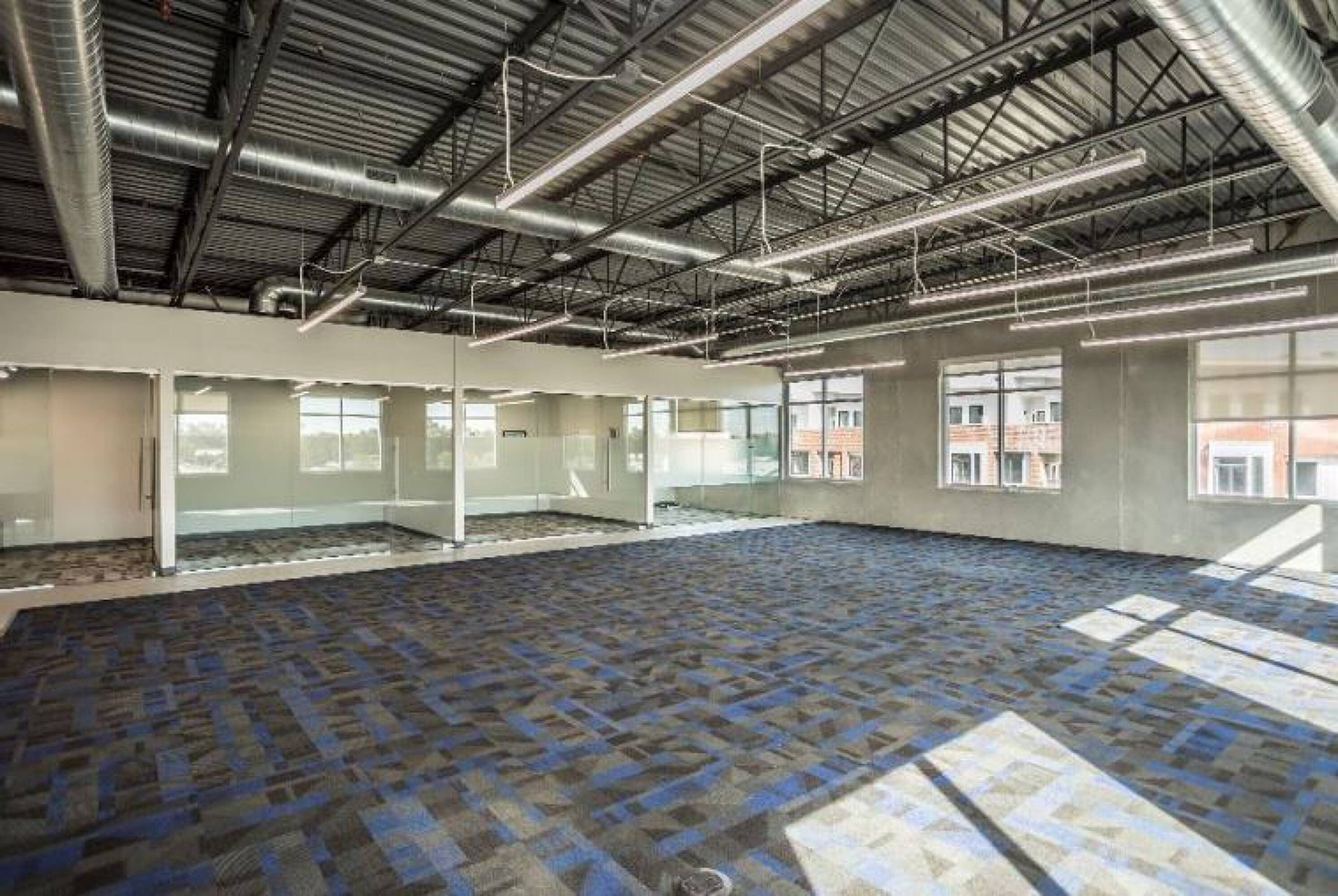 220 SE 6TH ST Des Moines IA 50309-4844 APN: 040/01685-000-000 | Crexi.com