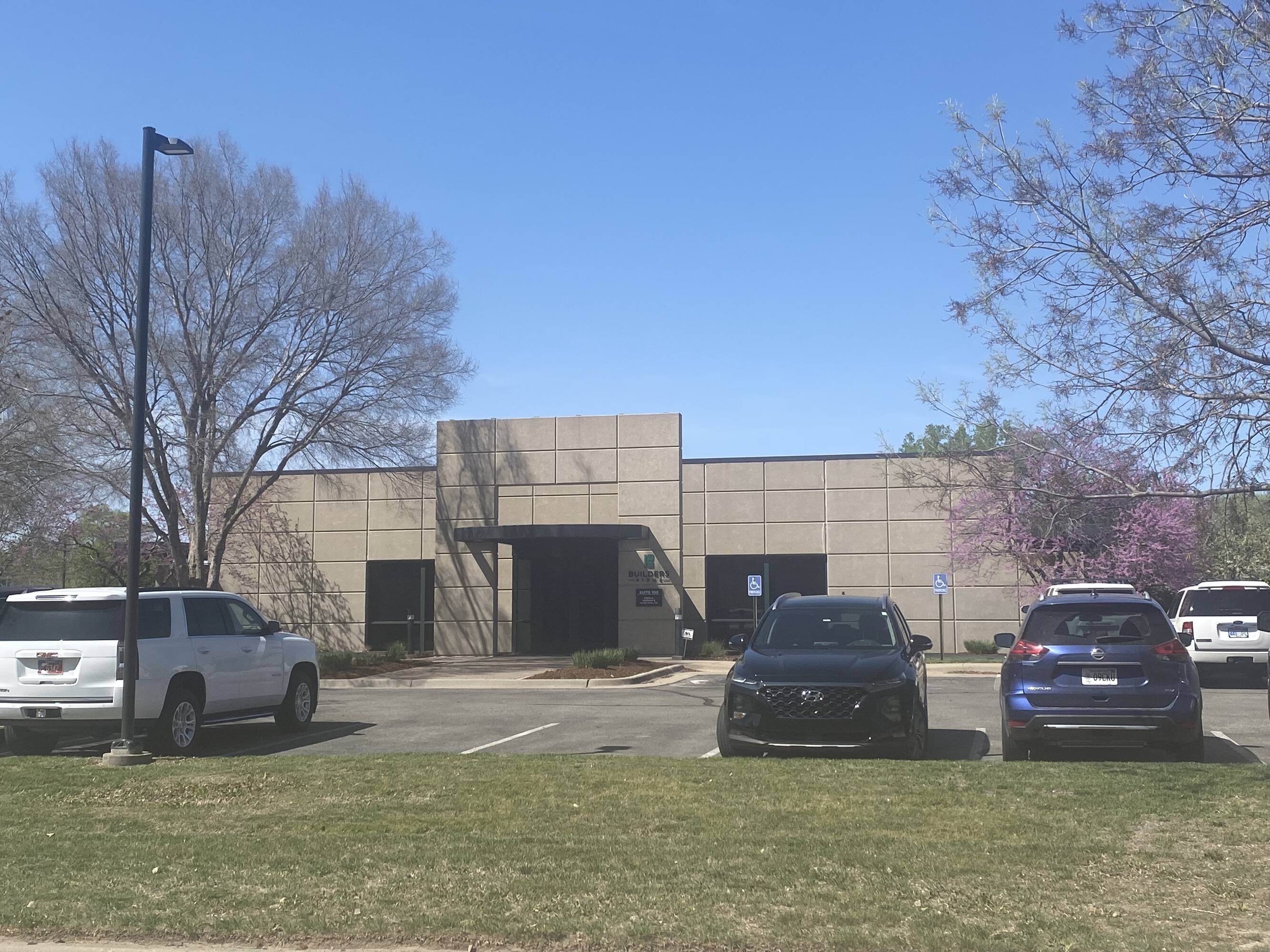 2868 N Ridge Rd, Wichita, KS 67205 | Crexi.com