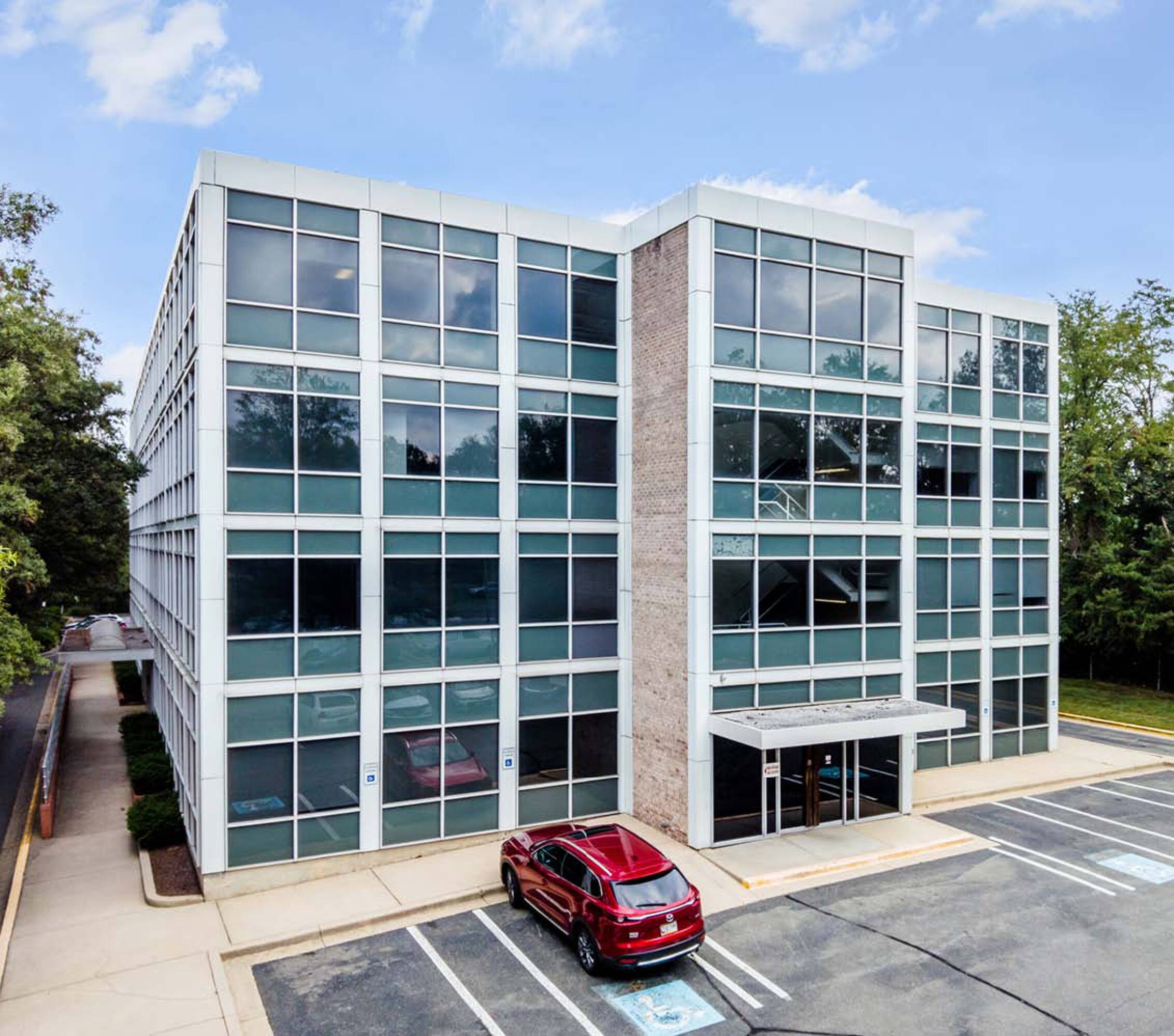 9011 EDMONSTON RD Greenbelt MD 20770 APN: 2400984 | Crexi.com