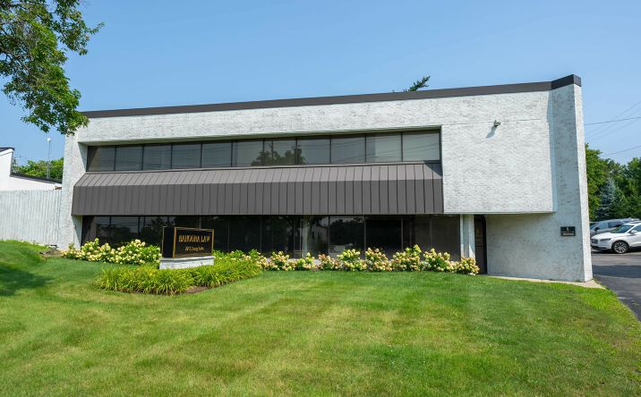74 E Long Lake Rd, Bloomfield Hills, MI 48304 | Crexi.com