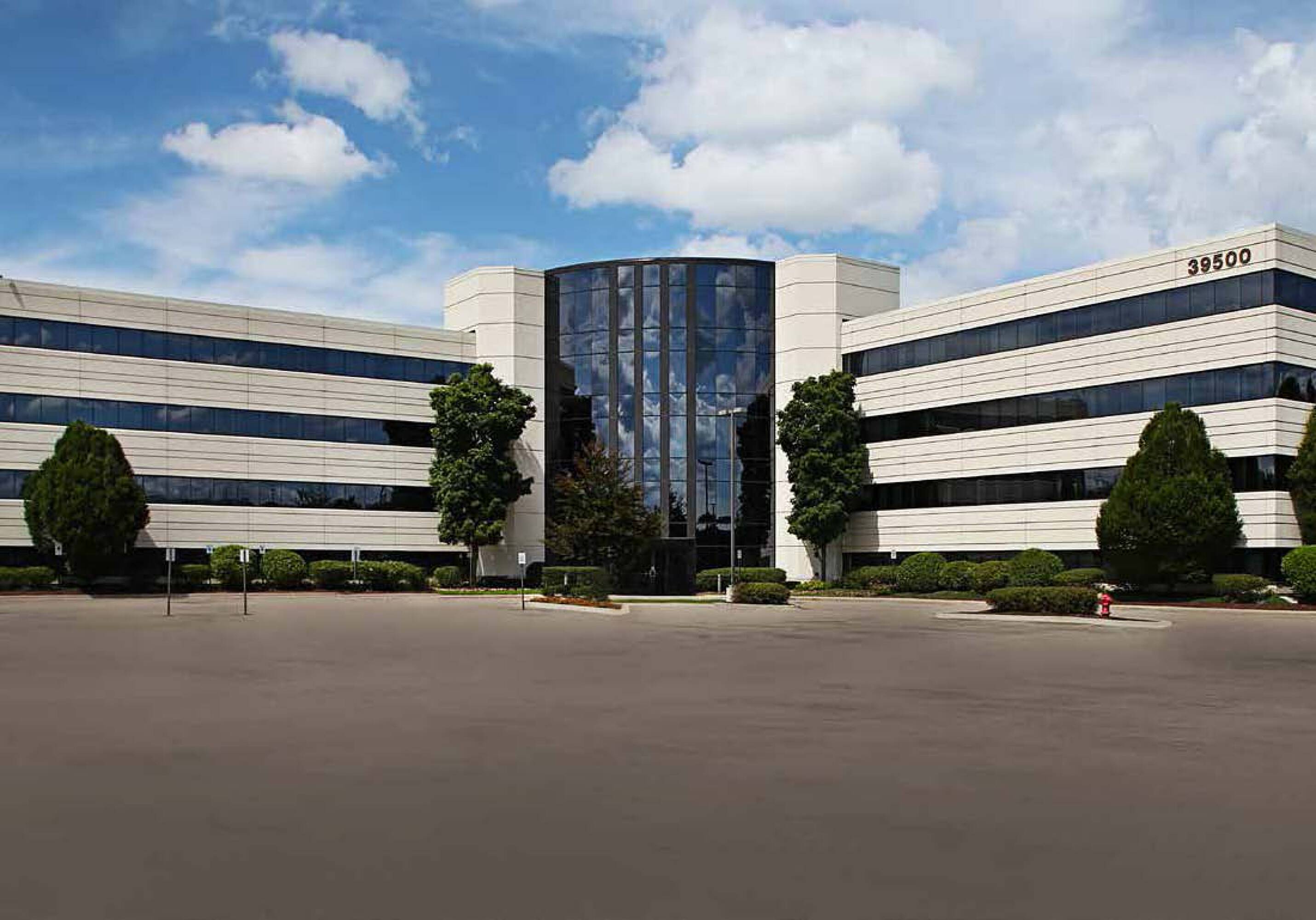 39500 High Pointe Blvd, Novi, MI 48375 | Crexi.com