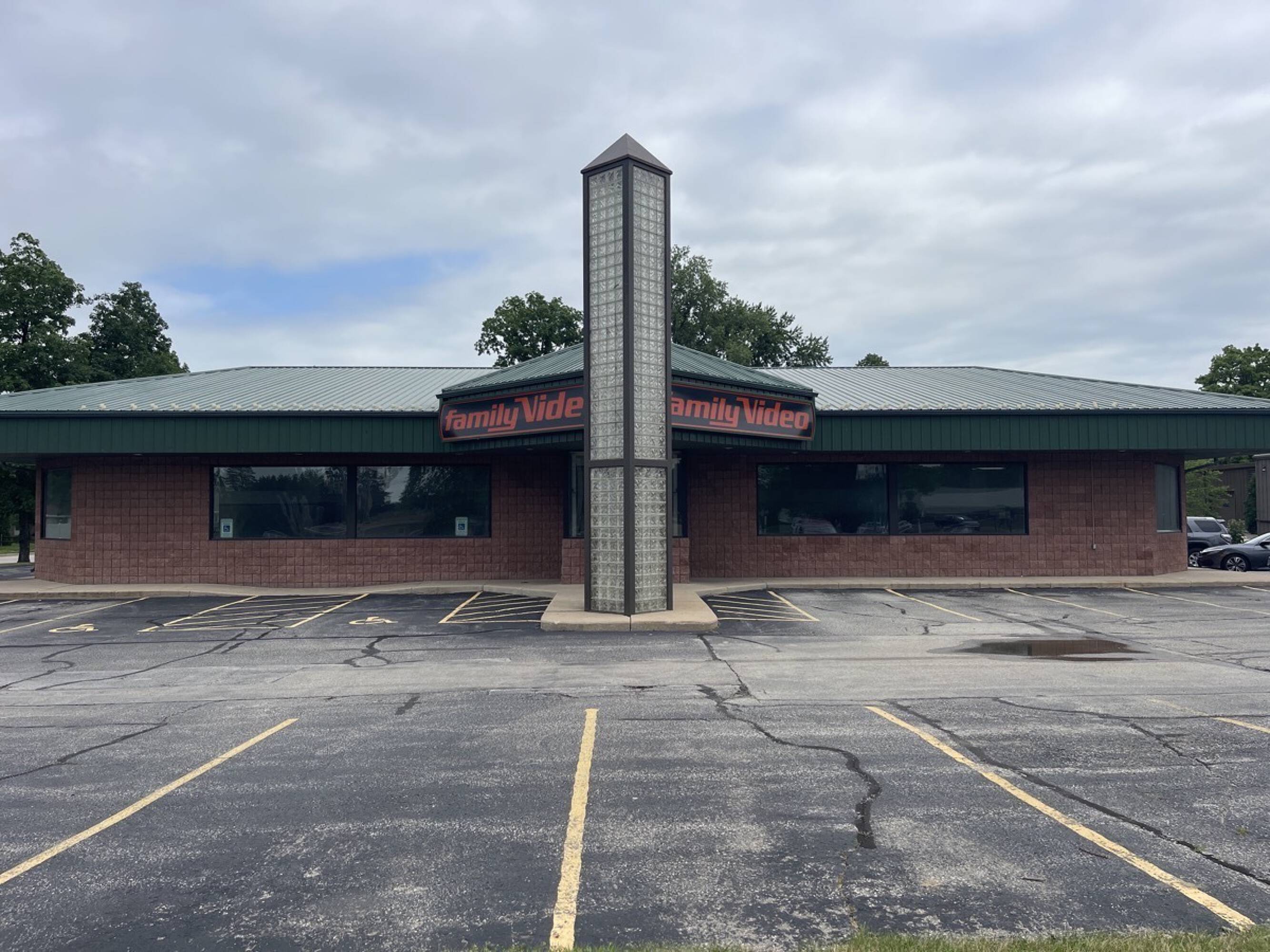 1800 Crooks Ave, Kaukauna, WI 54130 | Crexi.com