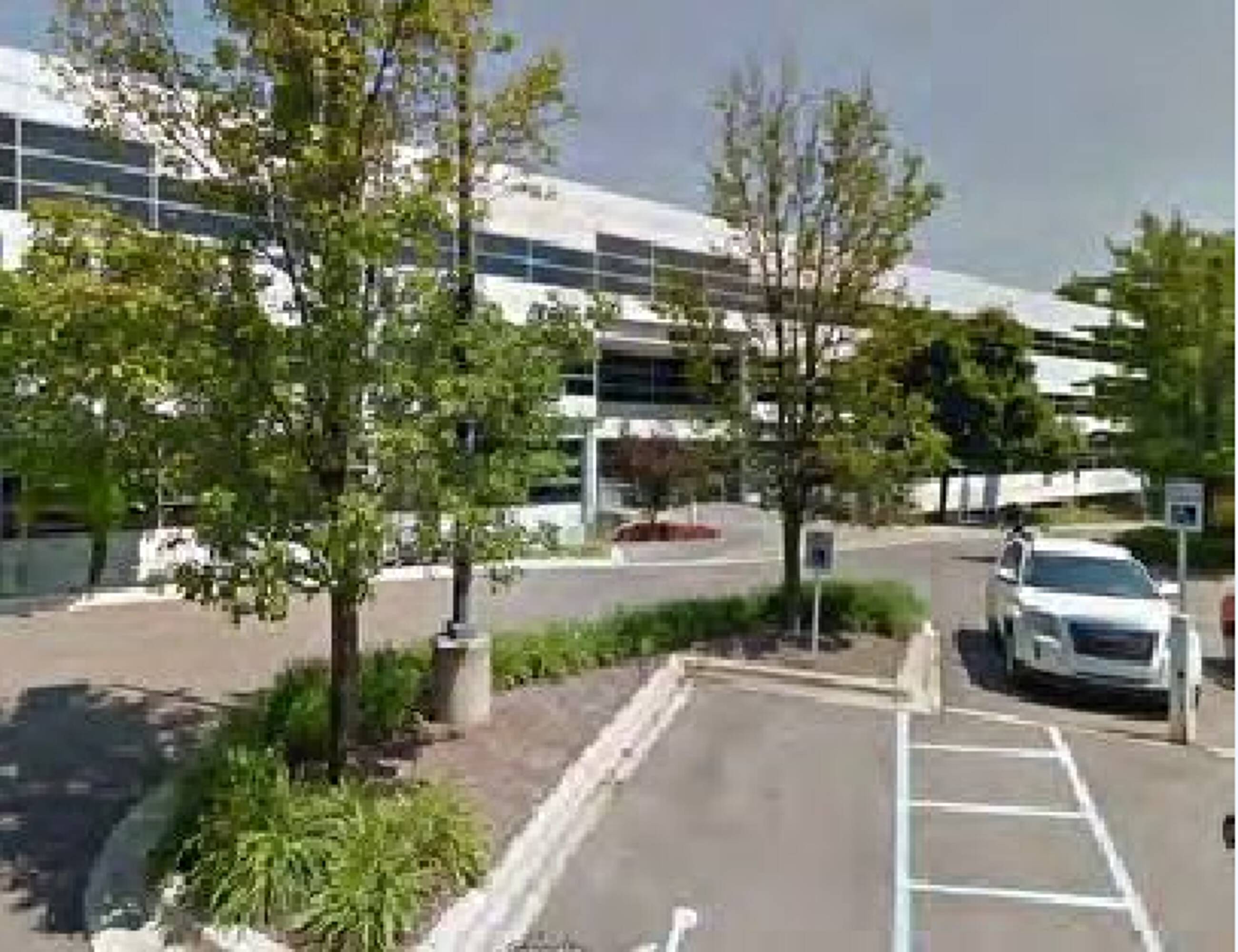 40900 Woodward Ave, Bloomfield Hills, MI 48304 | Crexi.com