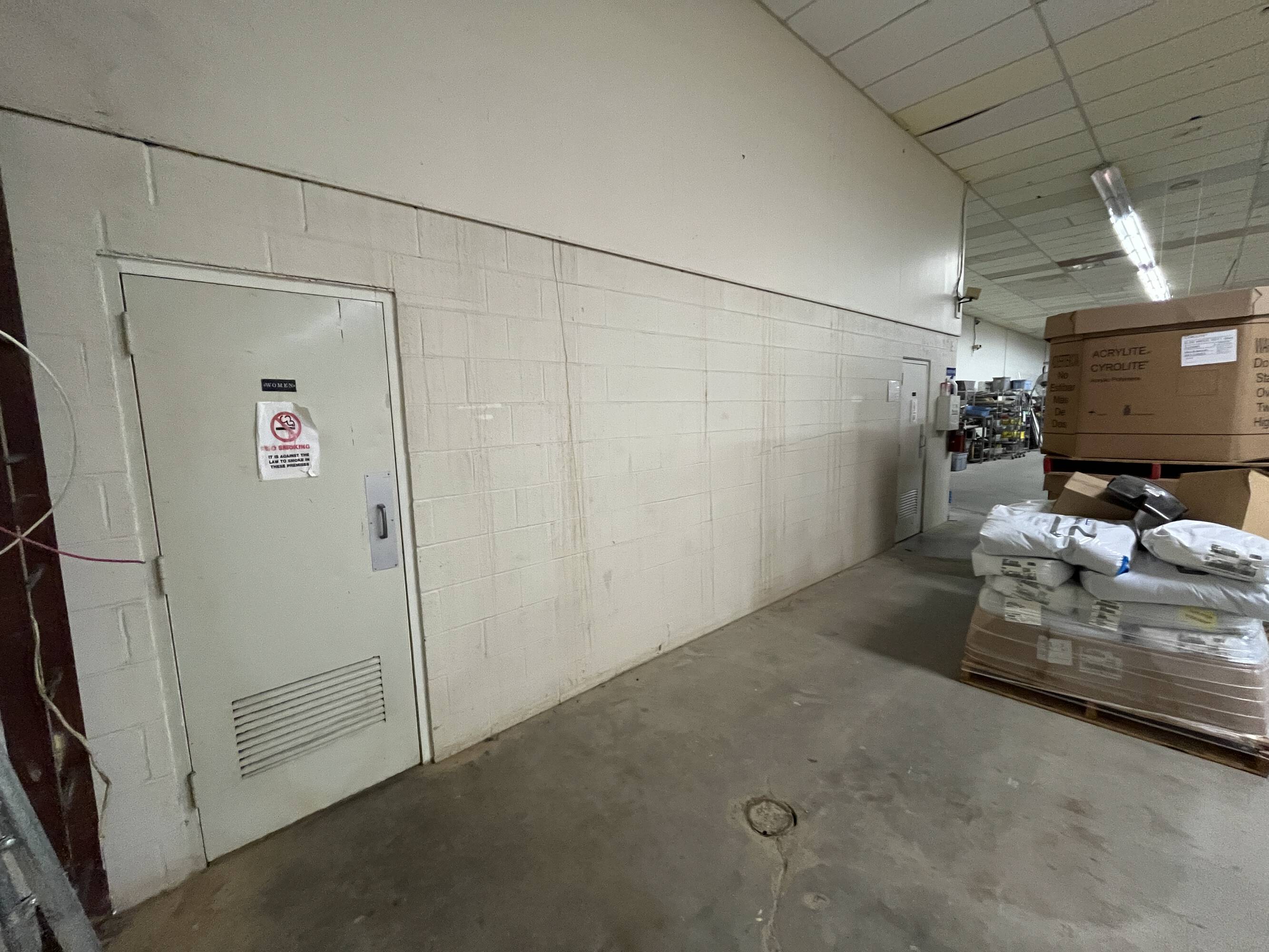 4075 E Market St, York, PA 17402 | Crexi.com