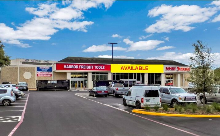 Pictures of Retail property located at 165 Oyster Creek Dr, Lake Jackson, TX 77566 for lease ...