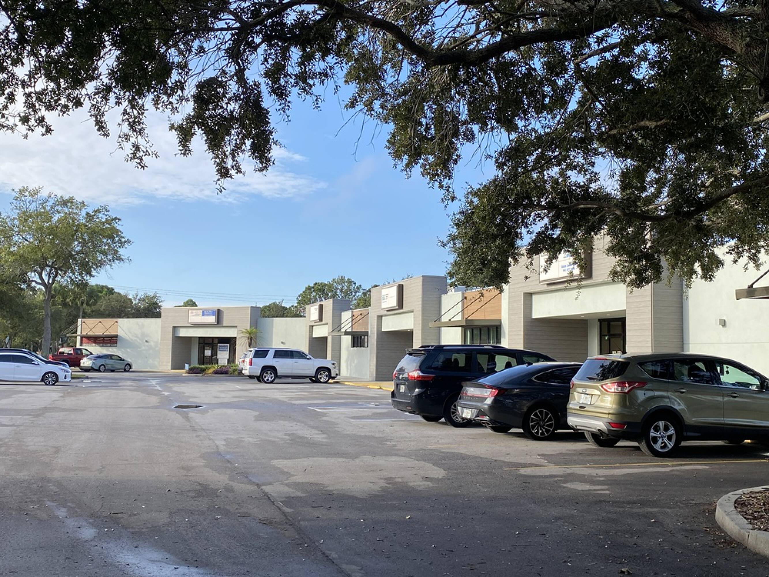 2902 59TH ST W Bradenton FL 34209-7023 APN: 5111020003 | Crexi.com