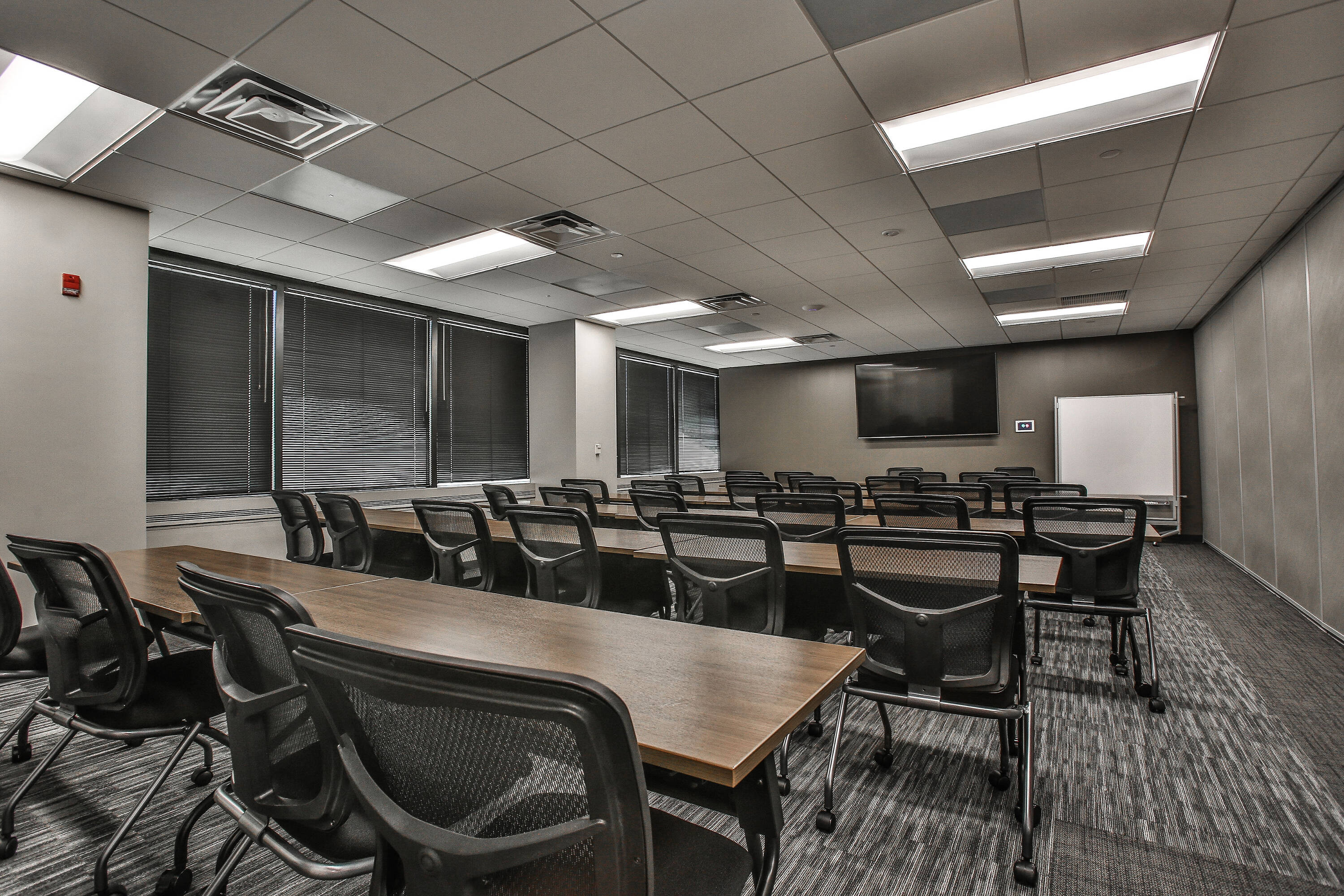 65 E State St, Columbus, OH 43215 | Crexi.com