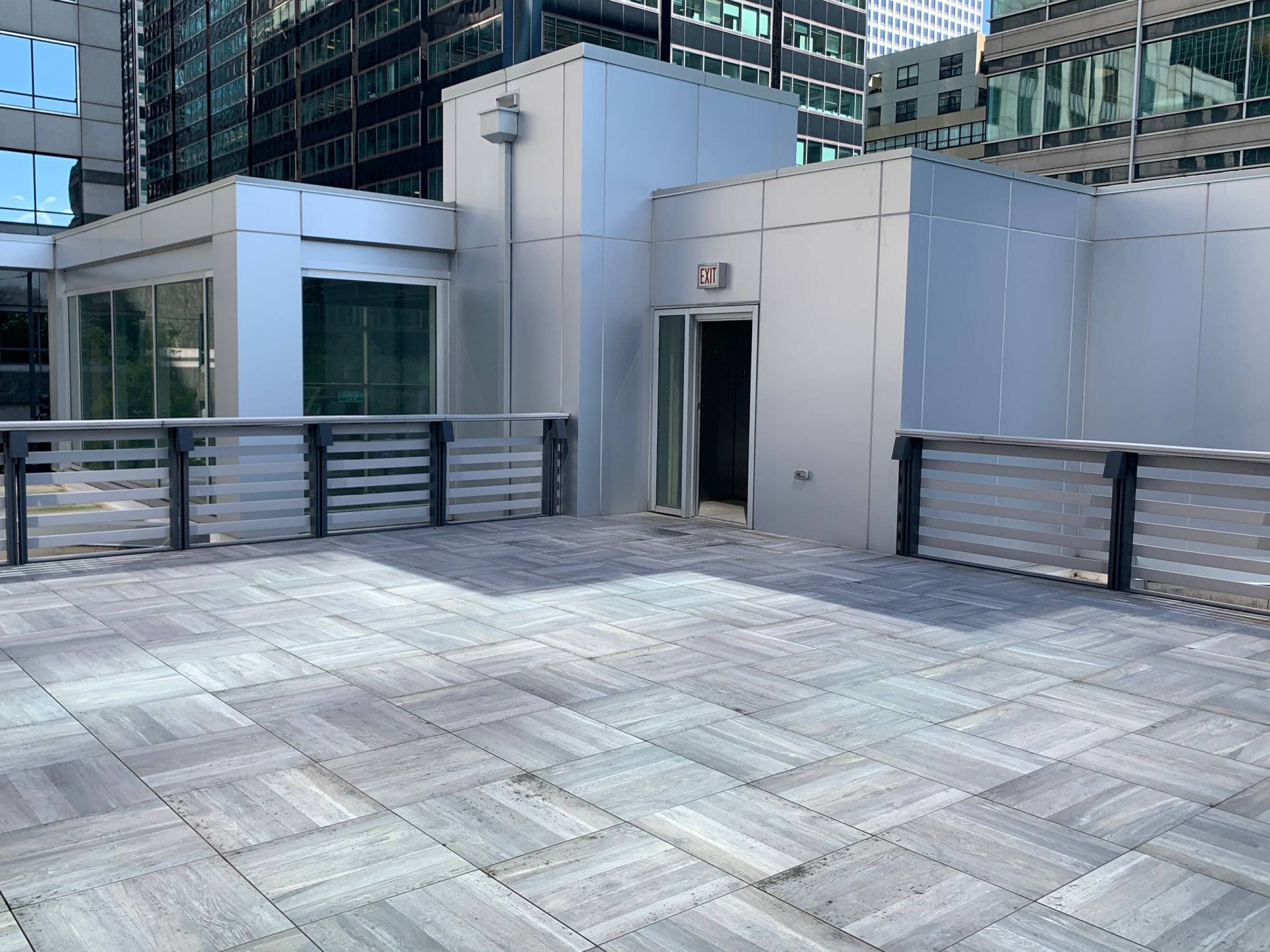 555 West Madison Street, Chicago, IL 60661 - Retail Space for Lease ...