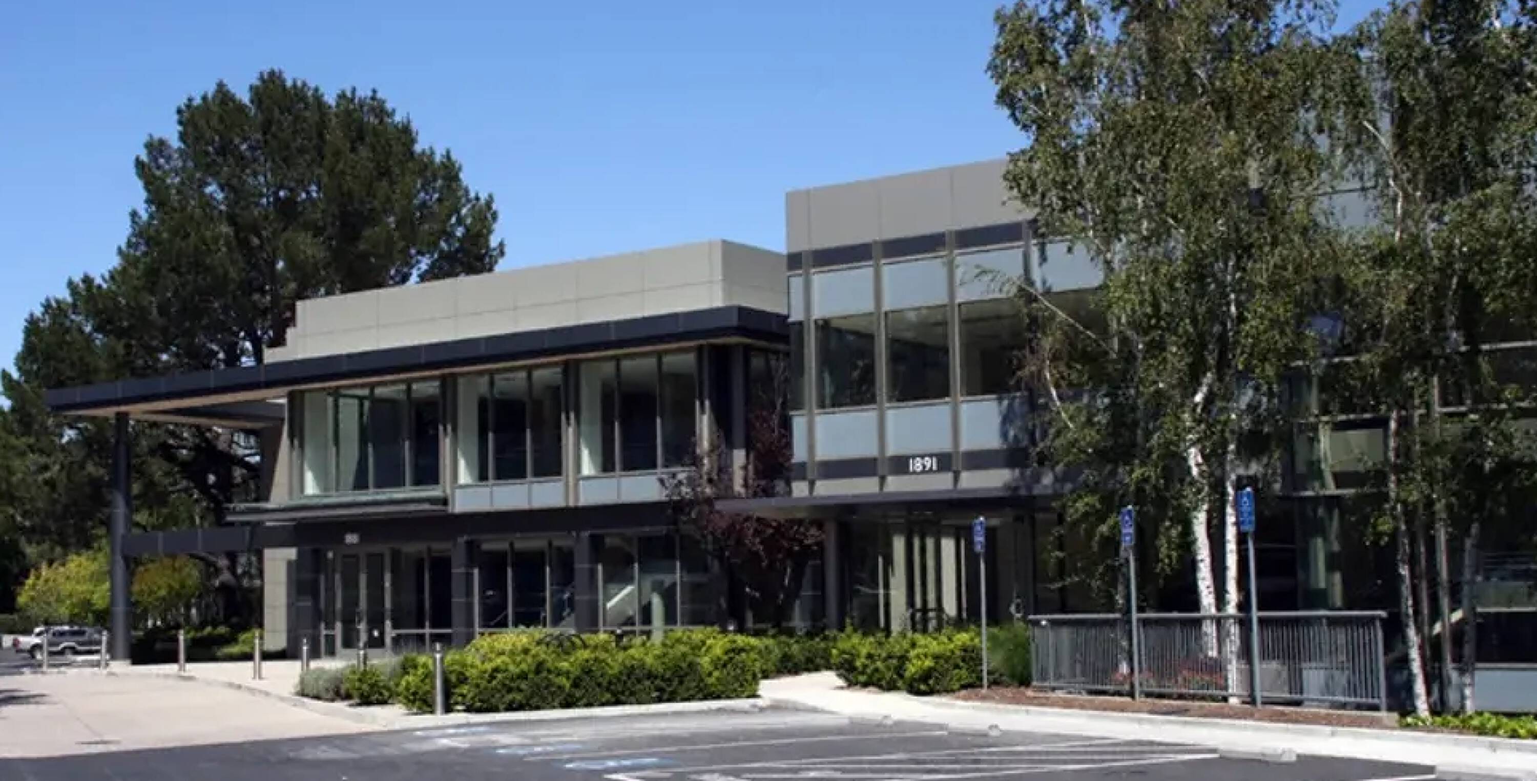 6096-6100 Main St., Columbus, OH 43213 | Crexi.com