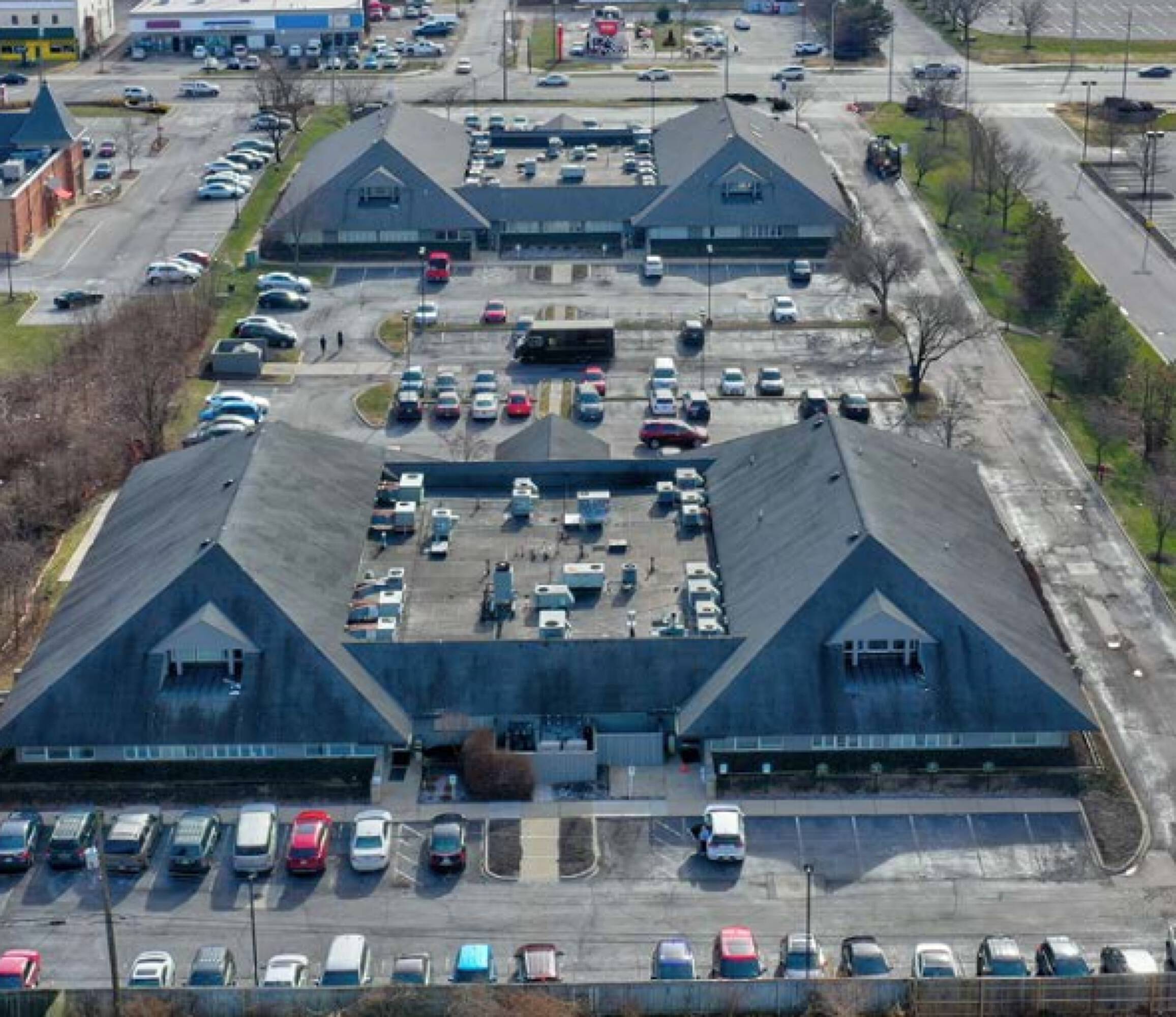 6096-6100 Main St., Columbus, OH 43213 | Crexi.com