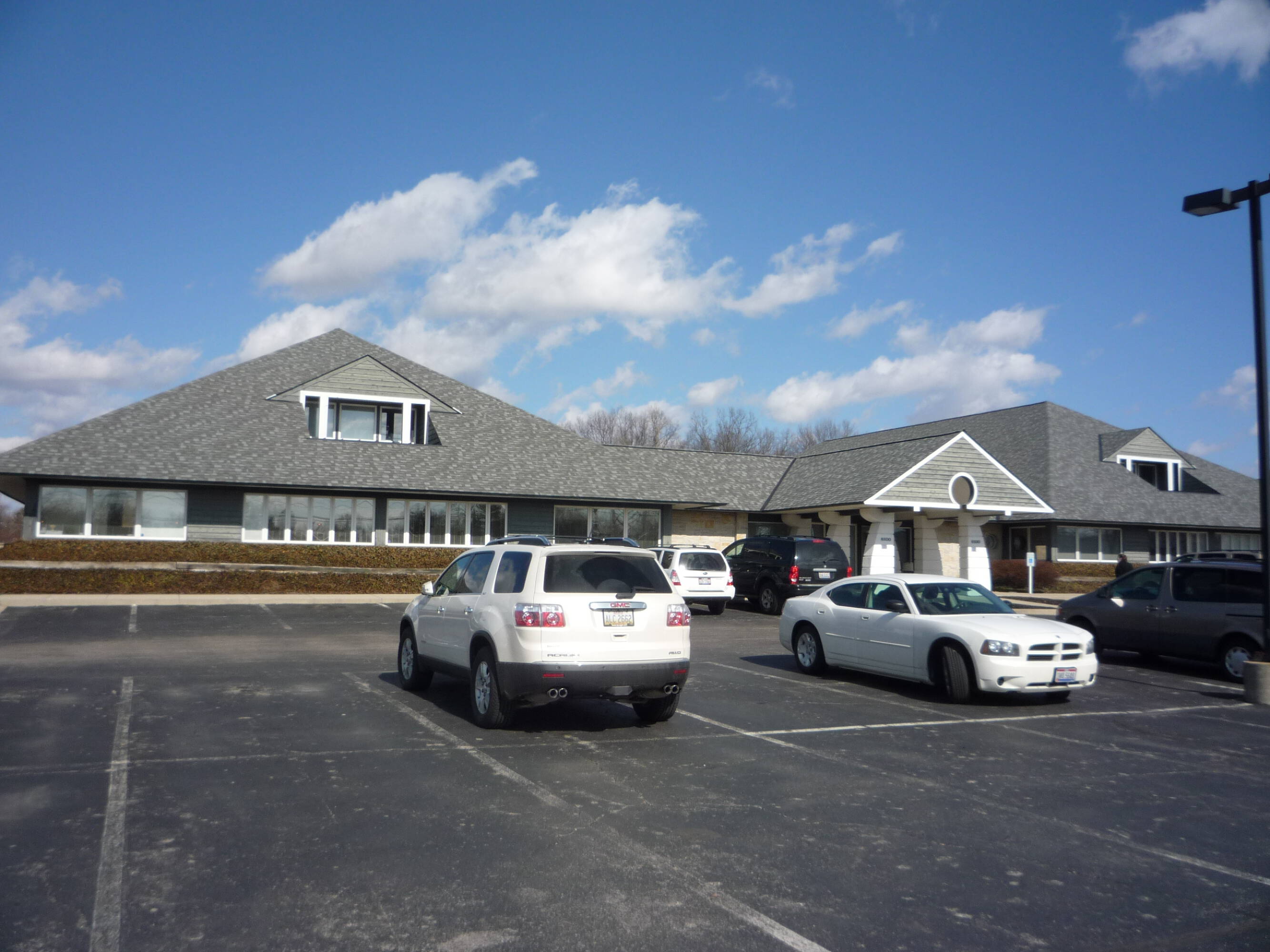 6096-6100 Main St., Columbus, OH 43213 | Crexi.com