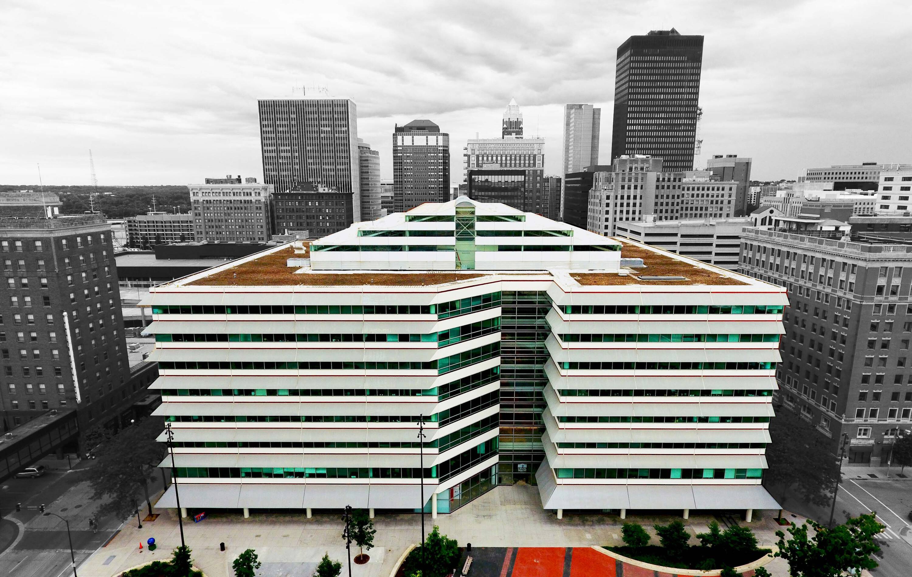 400 Locust Street, Des Moines, IA 50309 | Crexi.com