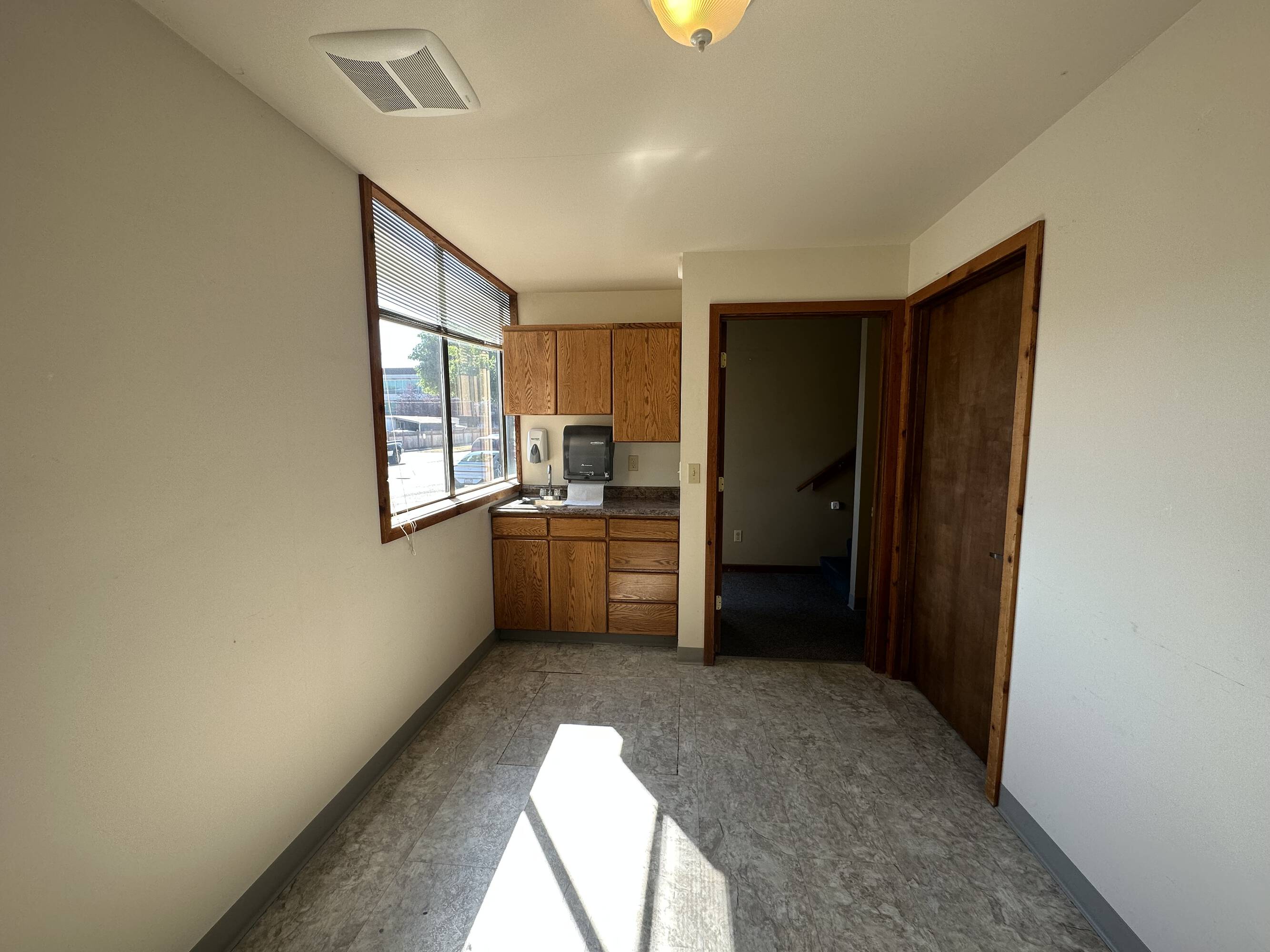 1106 Douglas St, Longview, WA 98632 | Crexi.com