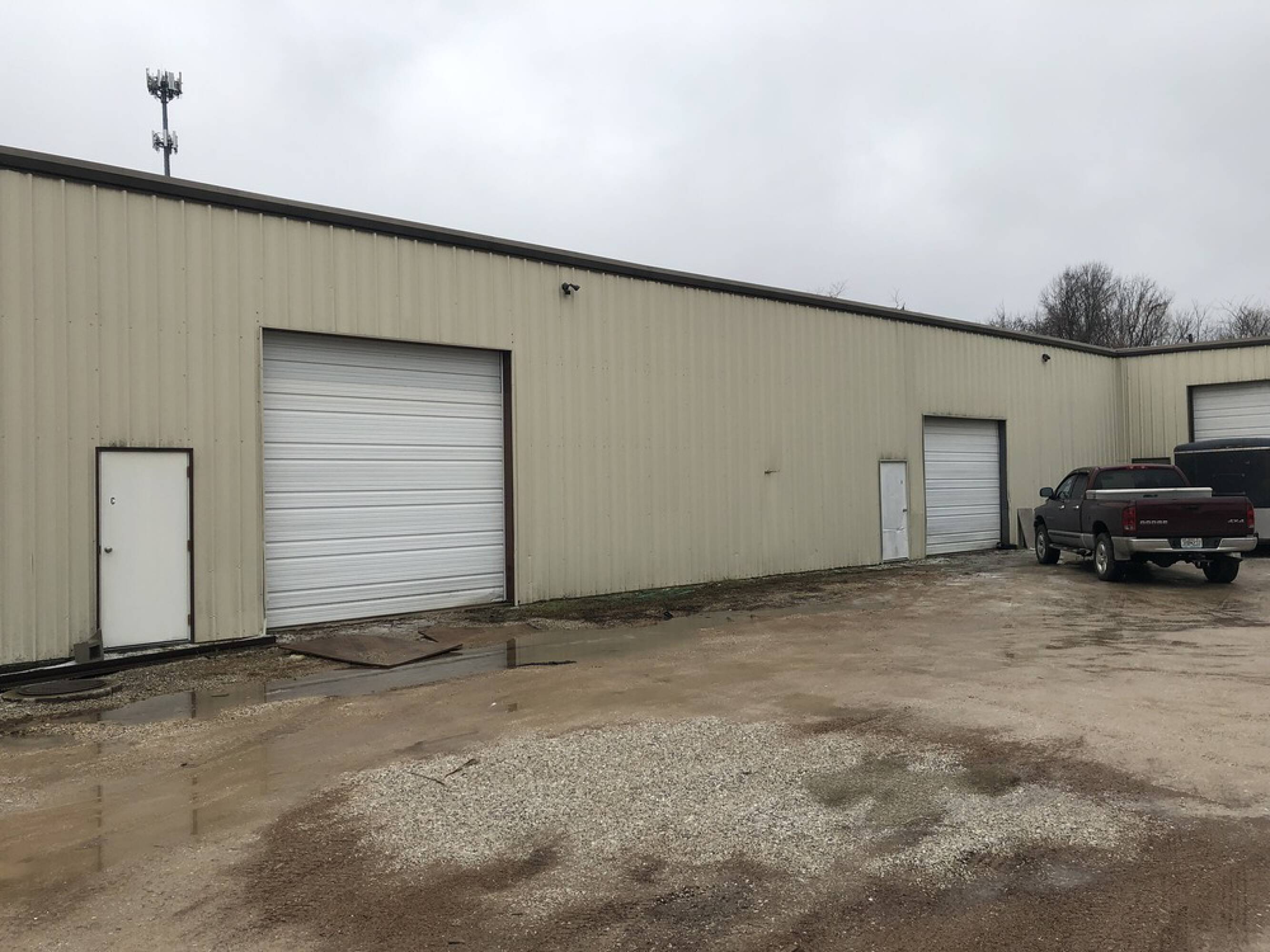 3251 S Scenic Ave, Springfield, MO 65807 | Crexi.com