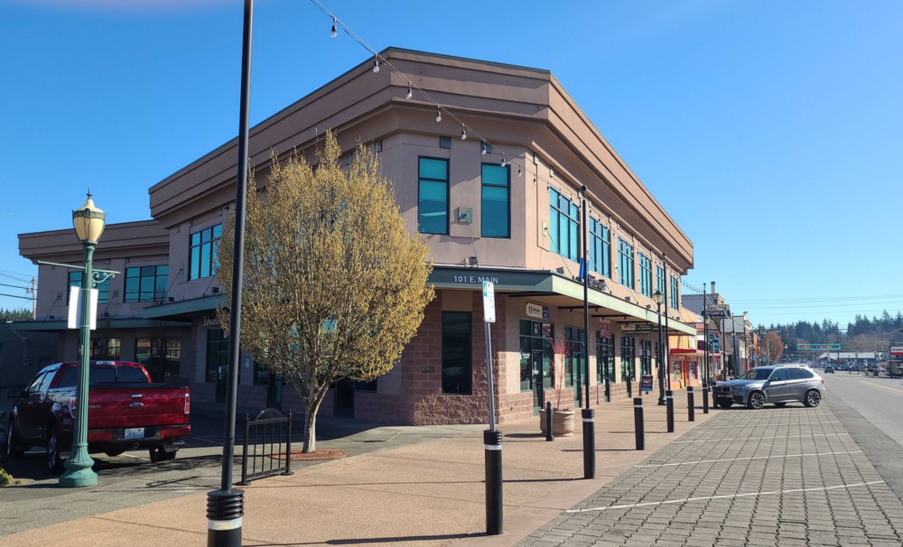 101 E Main St, Monroe, WA 98272 | Crexi.com