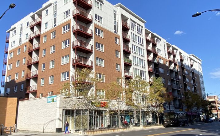 7100 N Sheridan Rd, Chicago, IL 60626 - Retail Space for Lease - Spaces ...