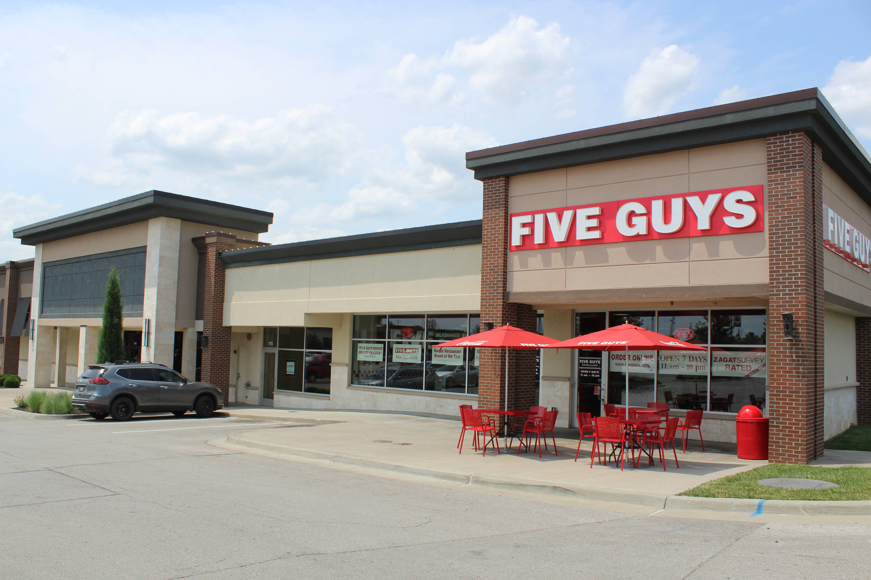 100-172 Cedar Tree Square, Belton, MO 64012 | Crexi.com