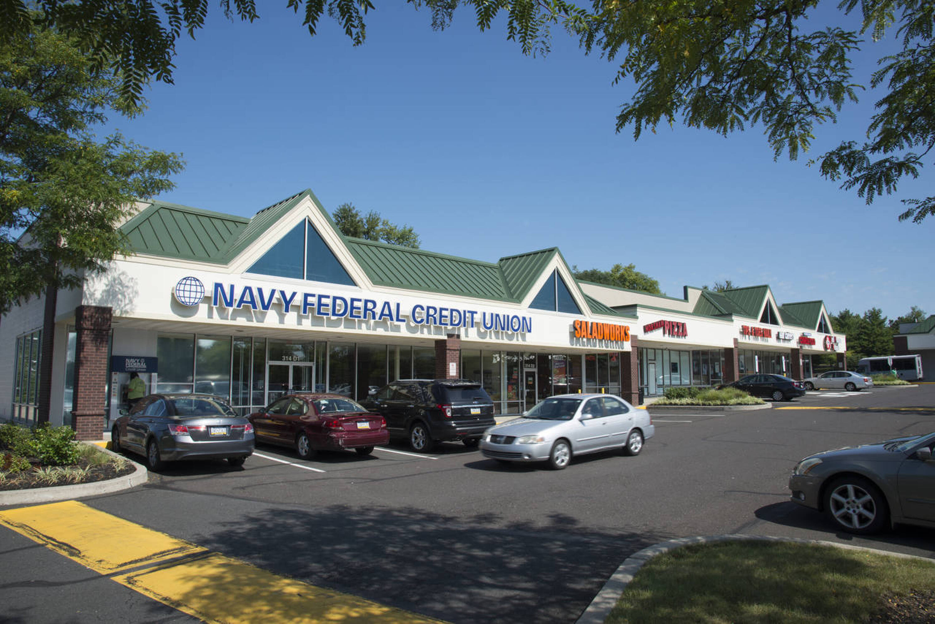 Horsham Rd. & Dresher Rd., Horsham, PA 19044 | Crexi.com