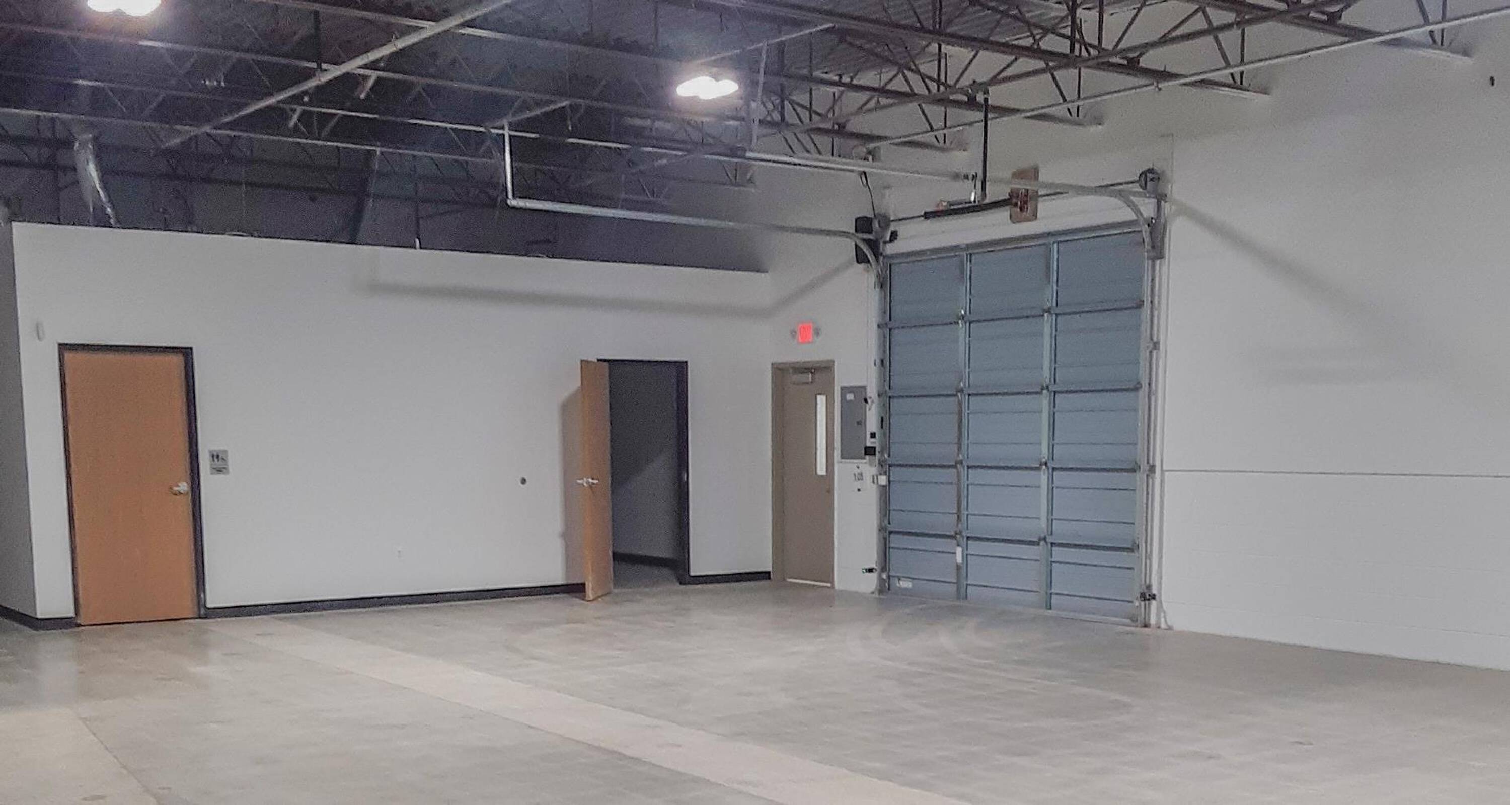 14350 W 8 Mile Road, Oak Park, MI 48237 | Crexi.com