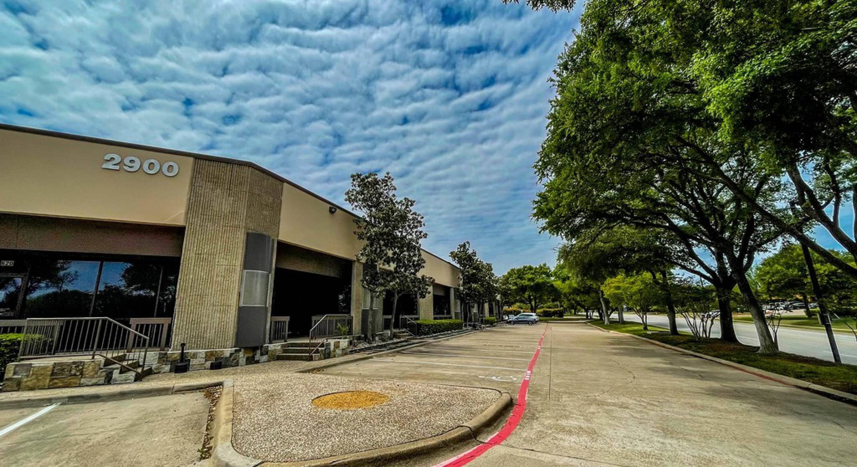 2900 Gateway Drive & 6025 Commerce Drive, Irving, TX 75063 | Crexi.com