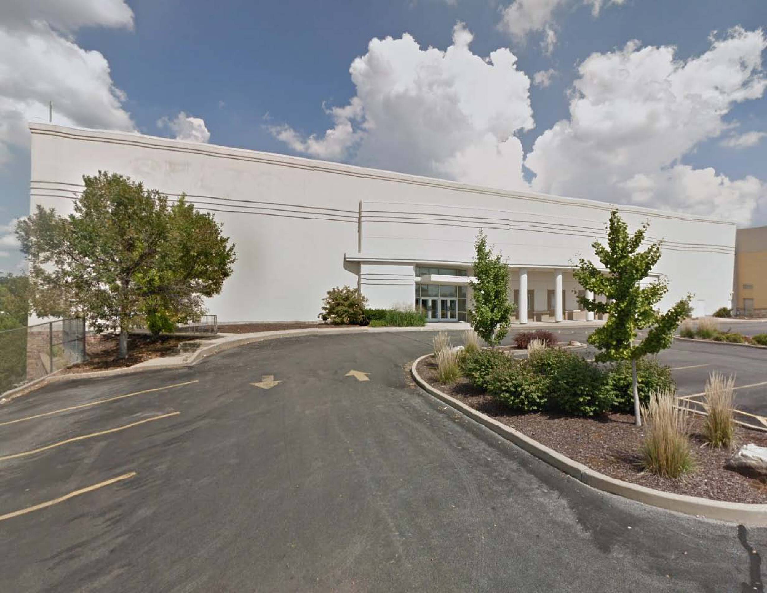 250 South County Center Way, St. Louis, MO 63129 | Crexi.com