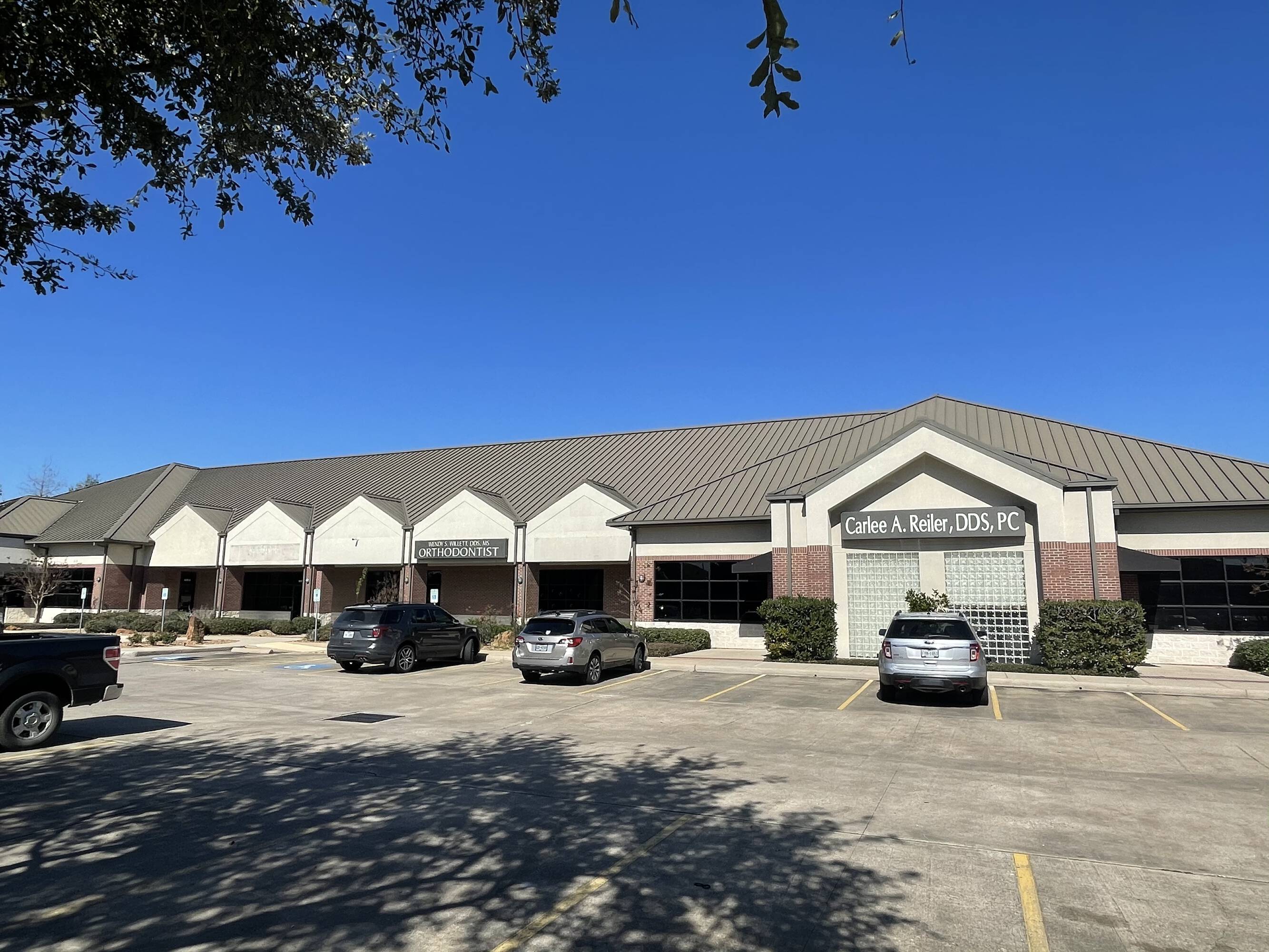 10015 Broadway St, Pearland, TX 77584 | Crexi.com
