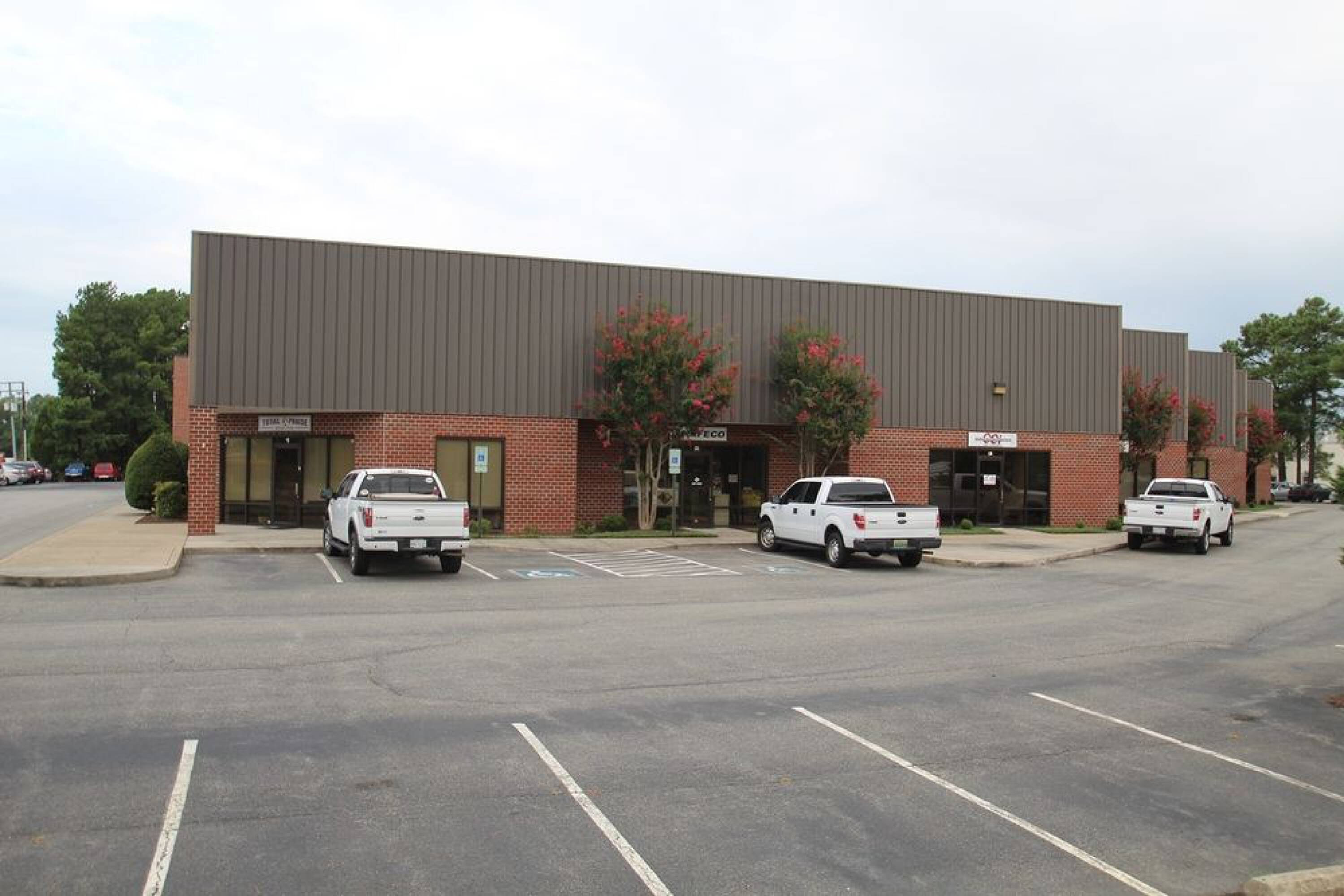 11179 HOPSON RD STE 7 Ashland VA 23005-3458 APN: 7788-93-2060 | Crexi.com