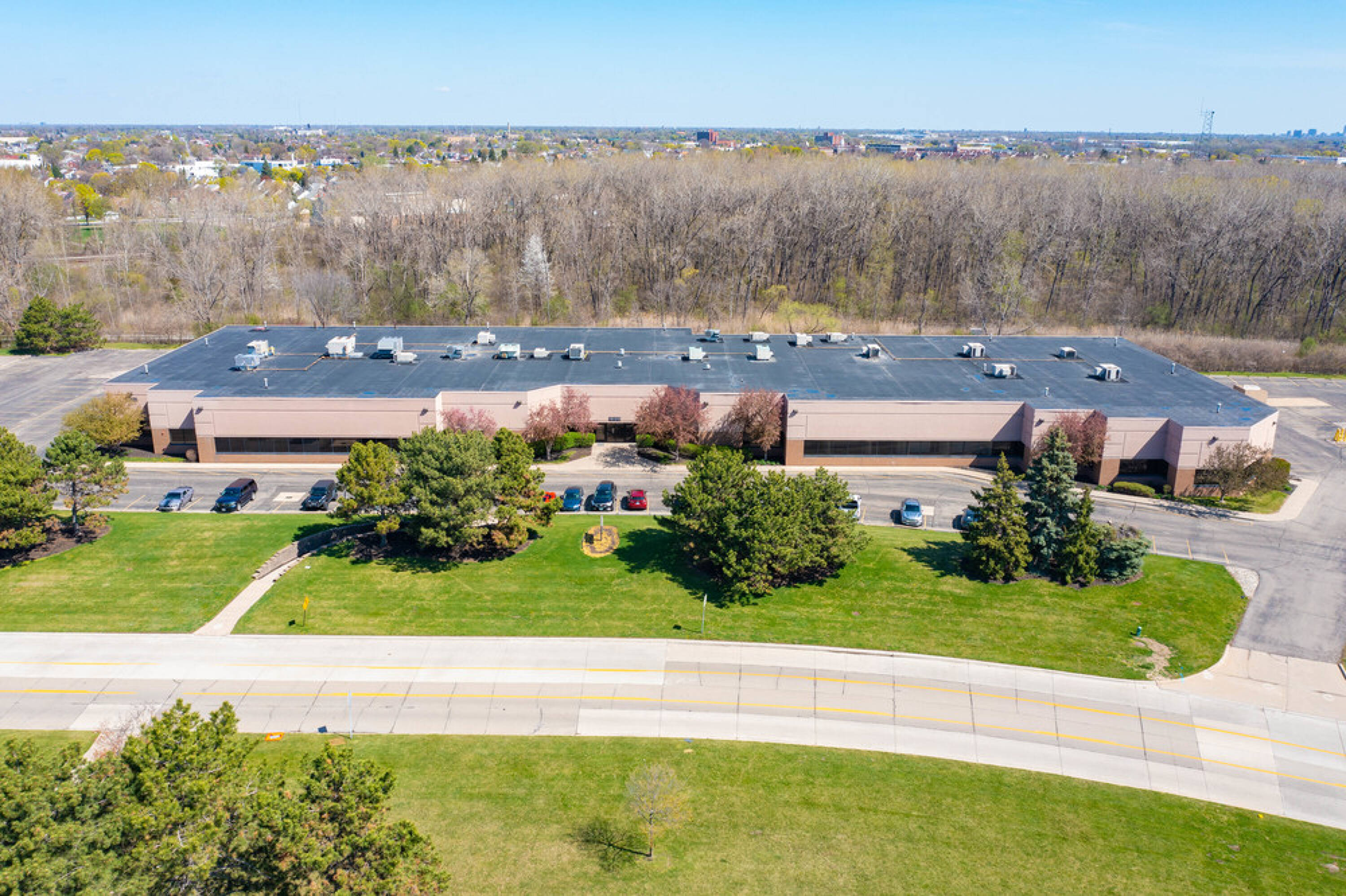 15120 Commerce Dr, Dearborn, MI 48120 | Crexi.com