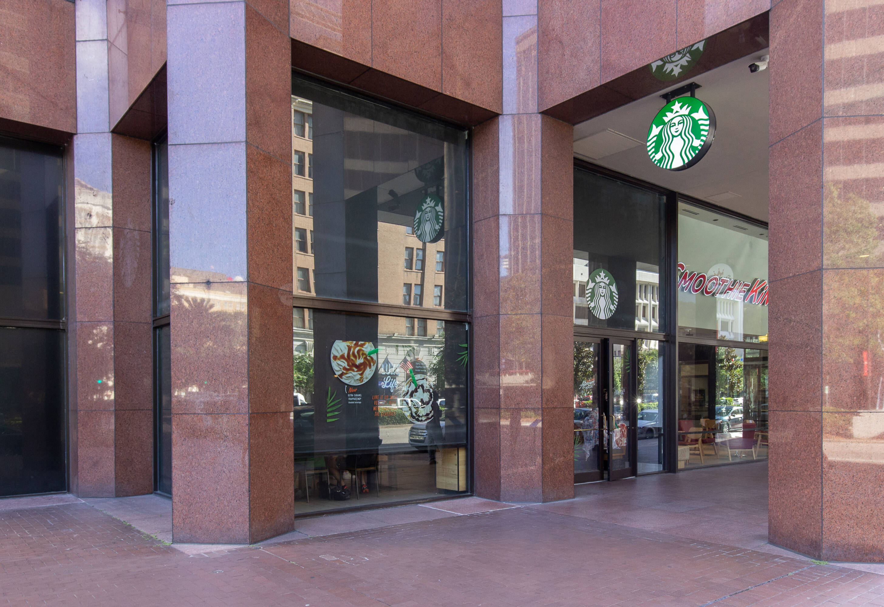 601 Poydras St, New Orleans, LA 70130 | Crexi.com