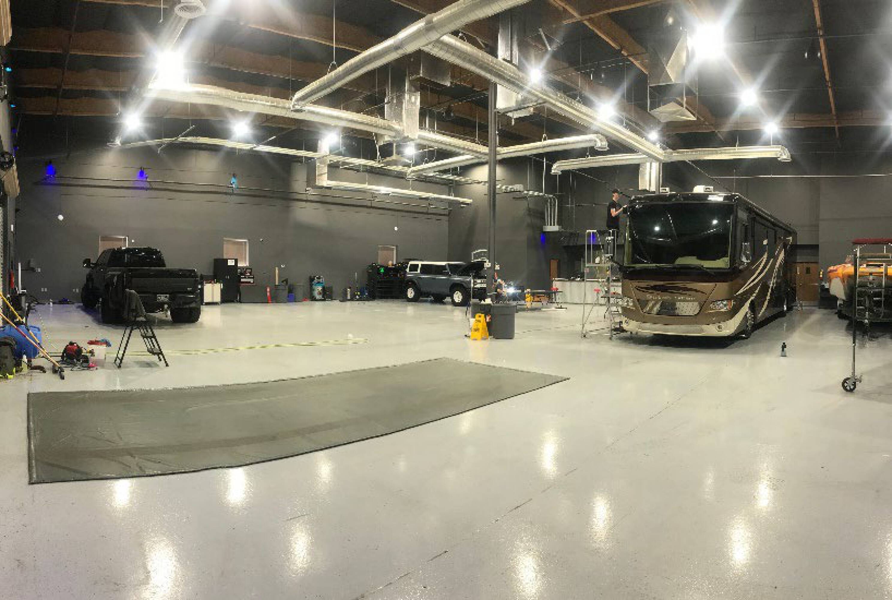 6363 S COUNTRY CLUB RD Tucson AZ 85706-5910 APN: 14029037D | Crexi.com