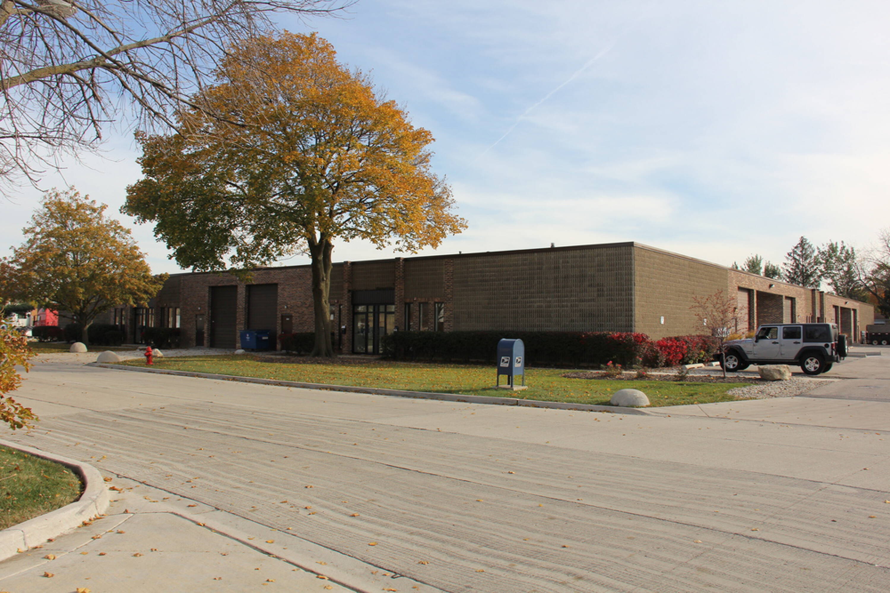 840-892 Eagle Drive, Bensenville, IL 60106 | Crexi.com