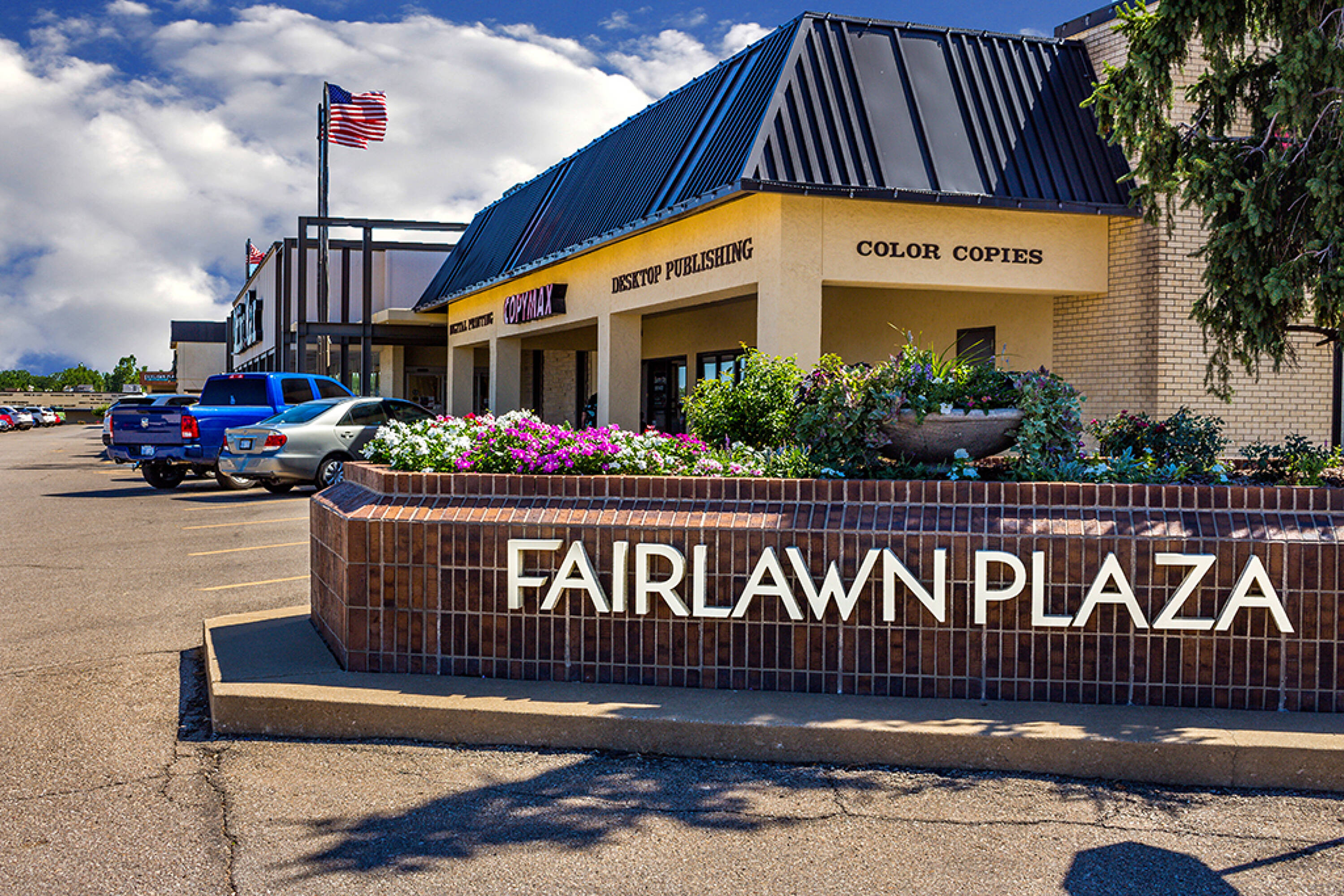 2114 SW Chelsea Dr, Topeka, KS 66614 | Crexi.com