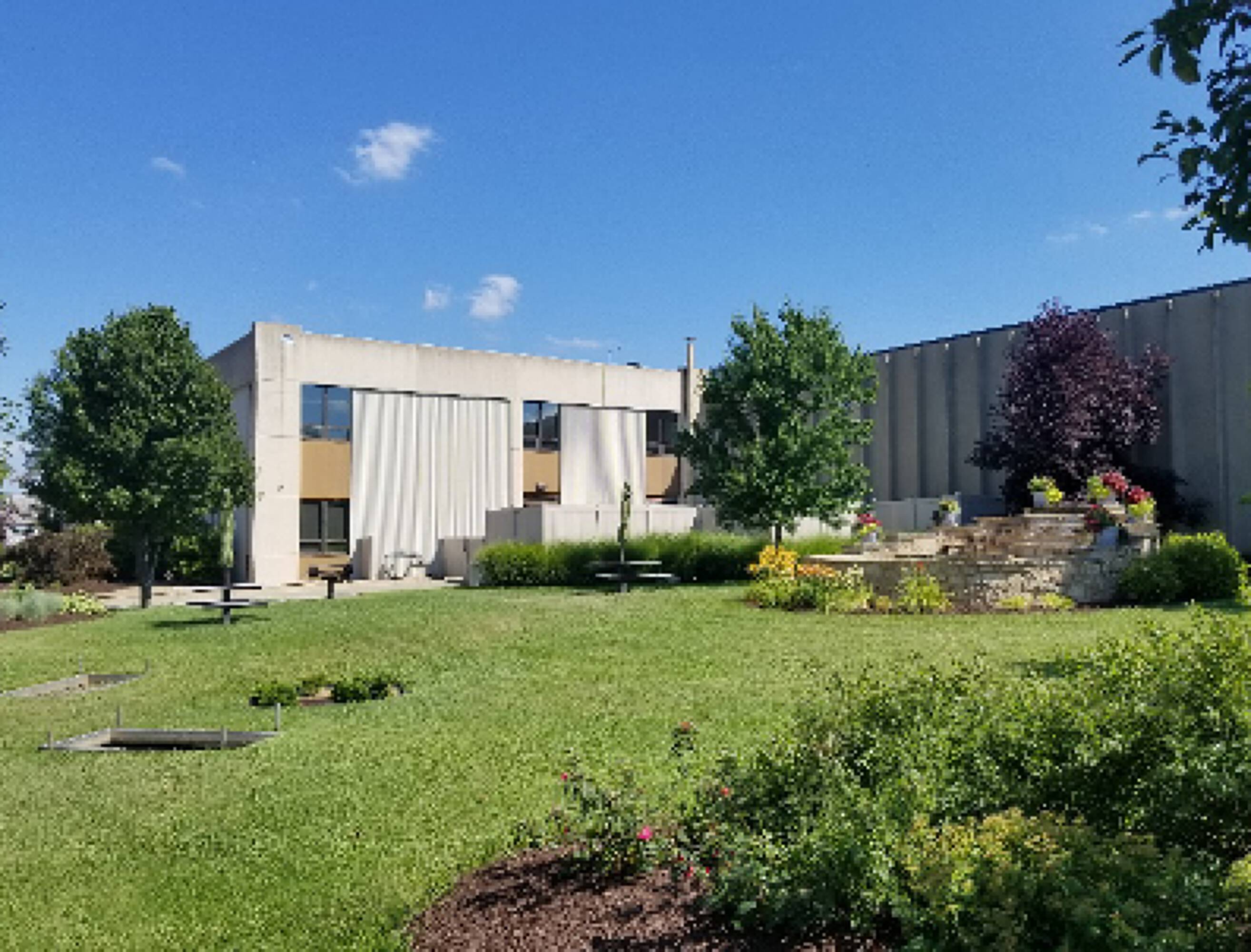 901 NE River Rd, Topeka, KS 66616 | Crexi.com