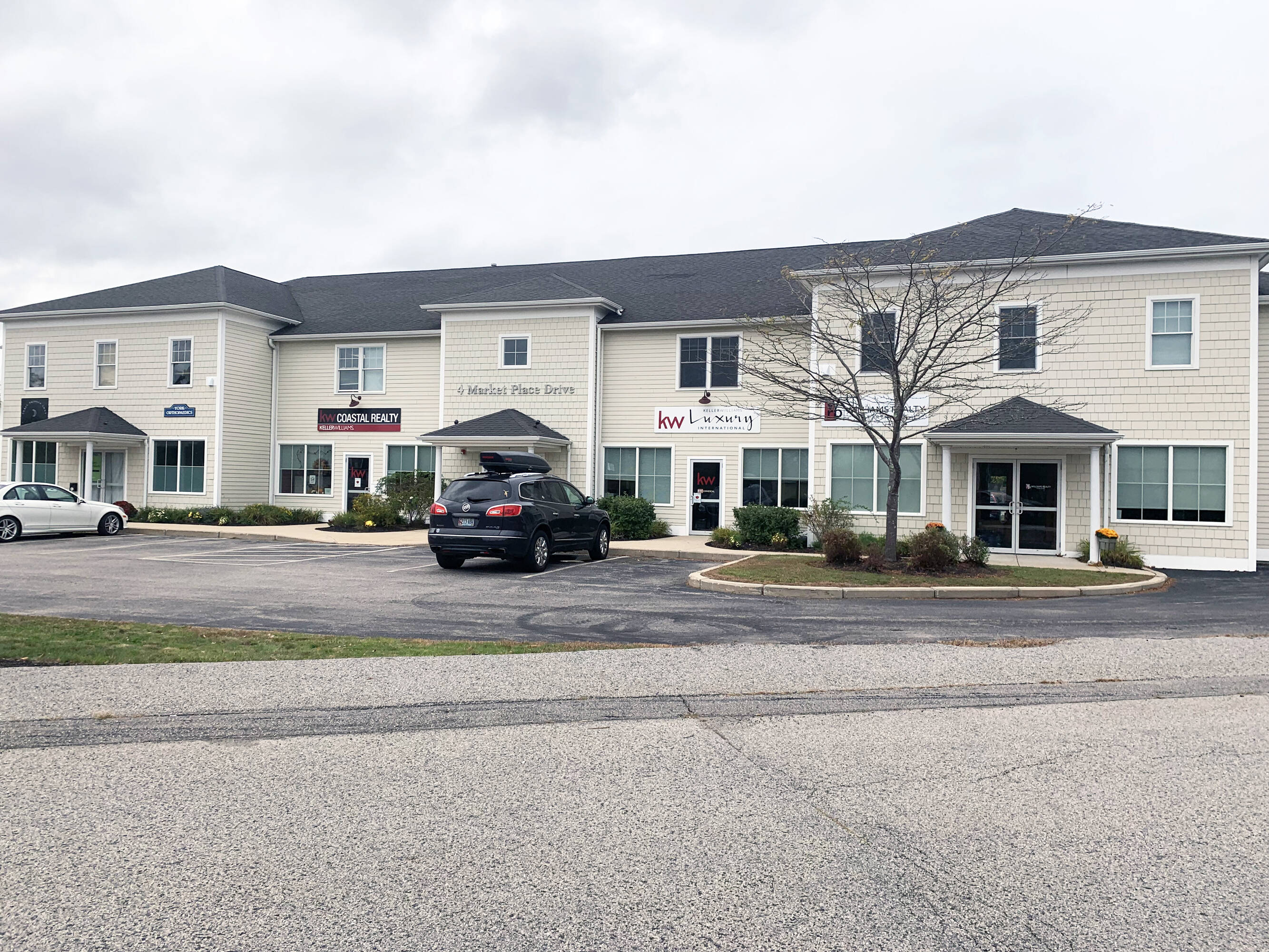 4 MARKET PLACE DR York ME 03909-1698 APN: 0053-0009 | Crexi.com