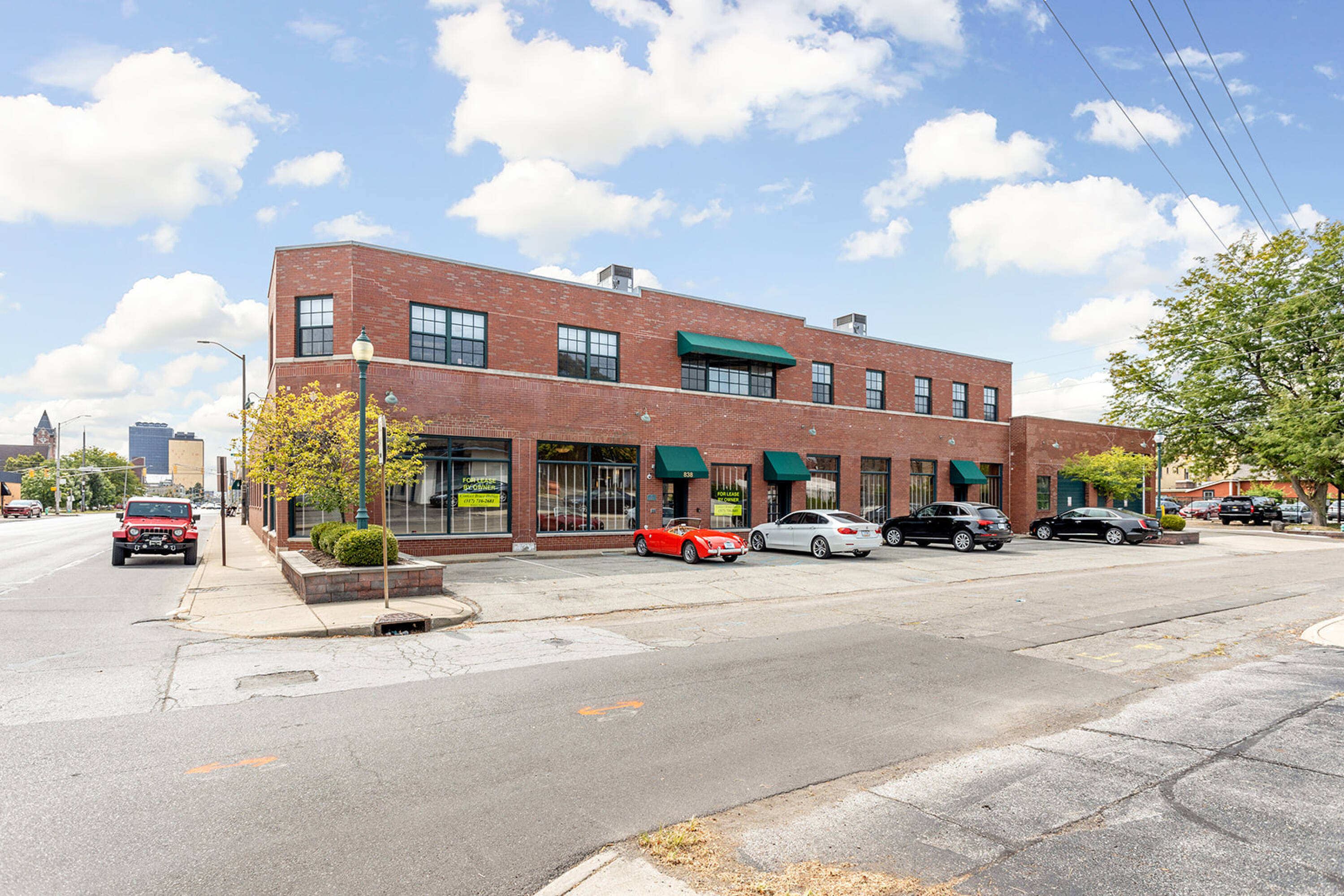 838 N DELAWARE ST Indianapolis IN 46204-1127 APN: 49-11-01-143-034.000-101 | Crexi.com