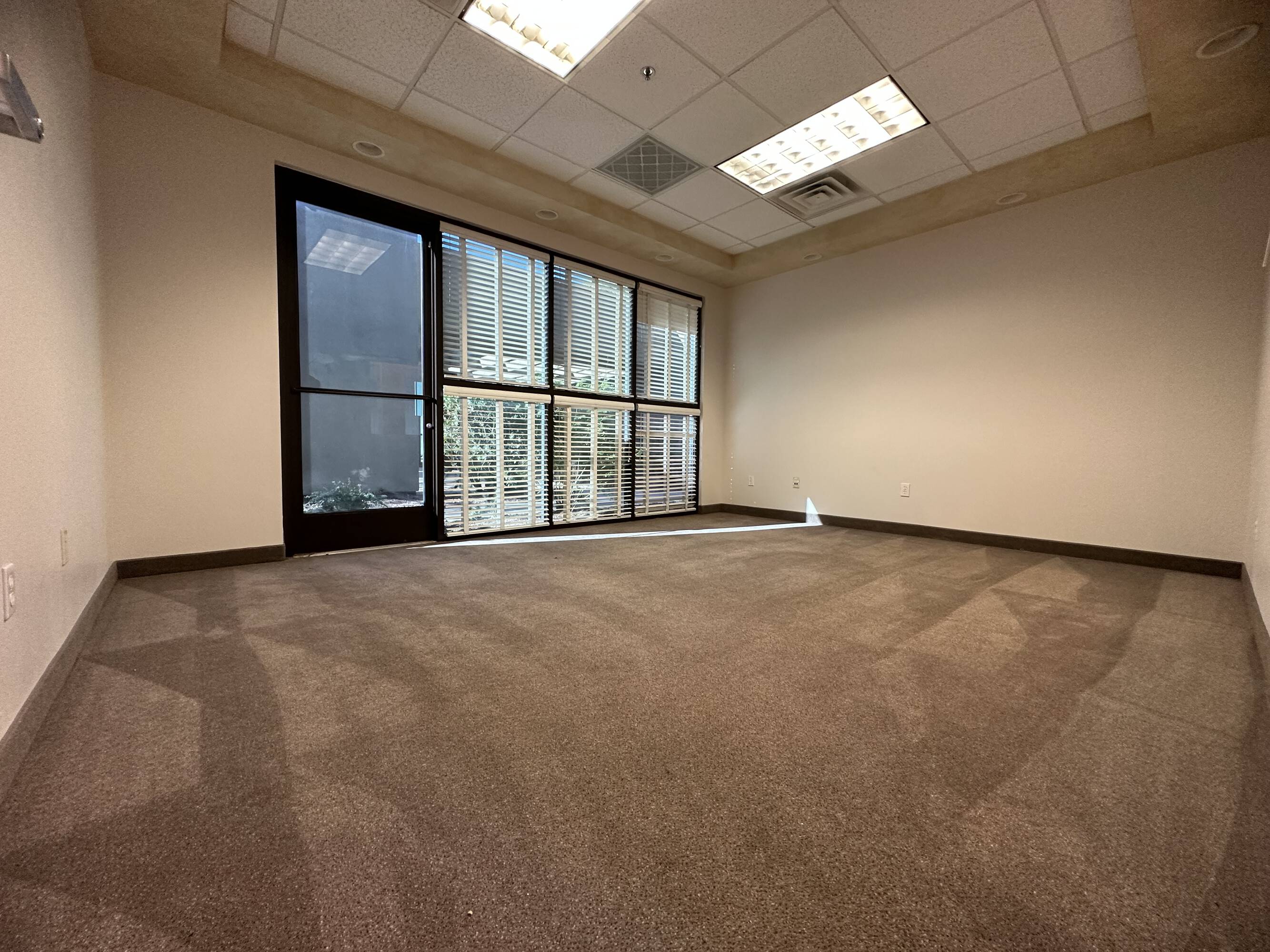 4270 S Decatur Blvd, Las Vegas, NV 89103 | Crexi.com